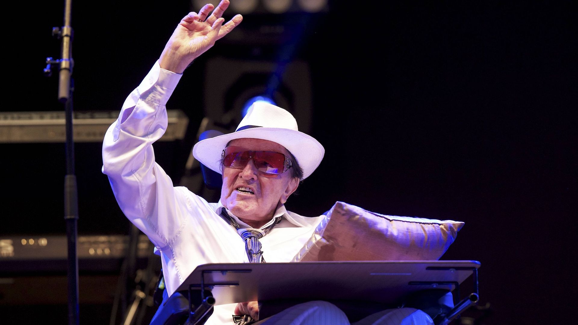 Décès du chanteur populaire flamand Eddy Wally - rtbf.be