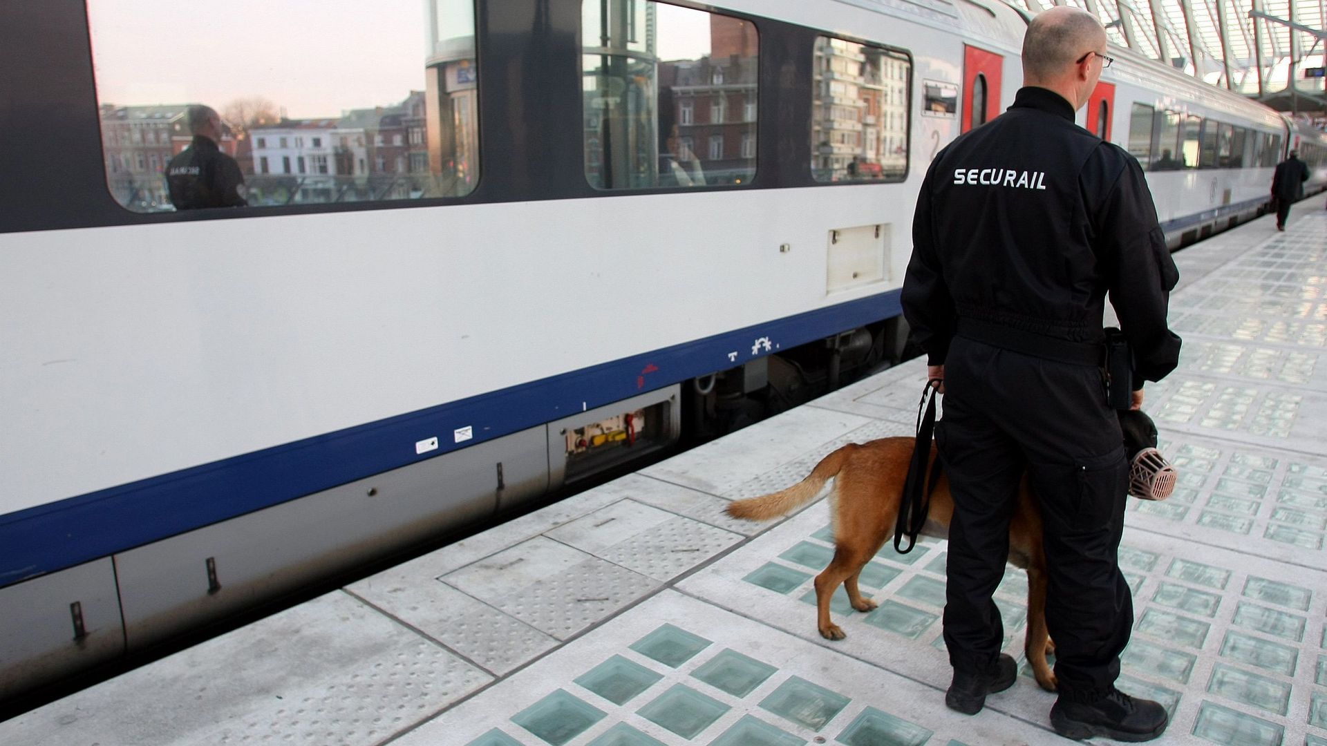 Les agents de Securail bientôt équipés de gilets pare-balles - RTBF Actus