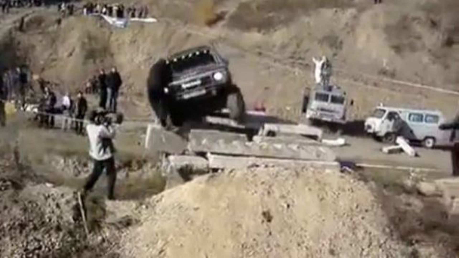 Un caméraman miraculé - RTBF Actus