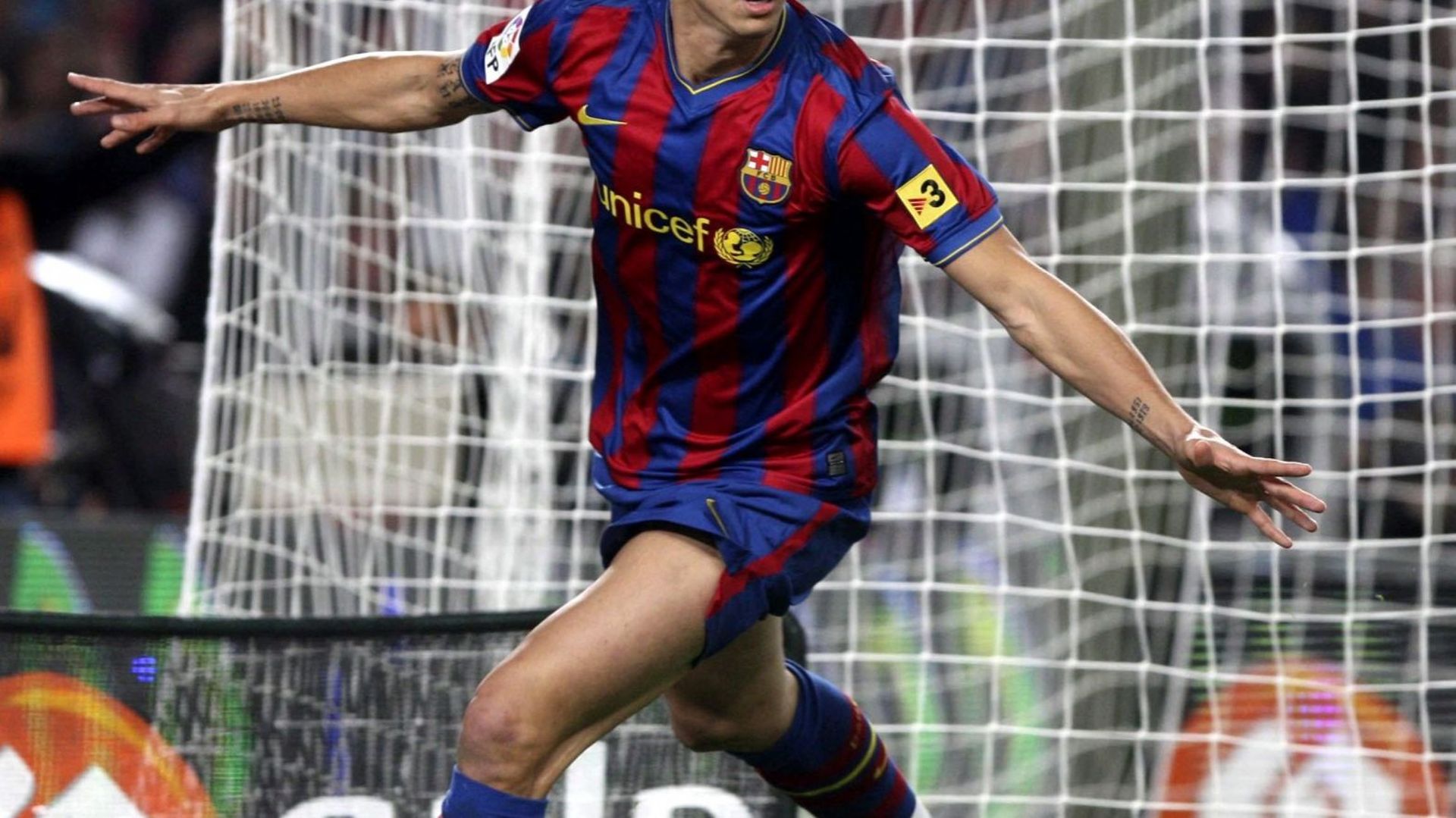 Ibra offre le Clasico au Barça - RTBF Actus