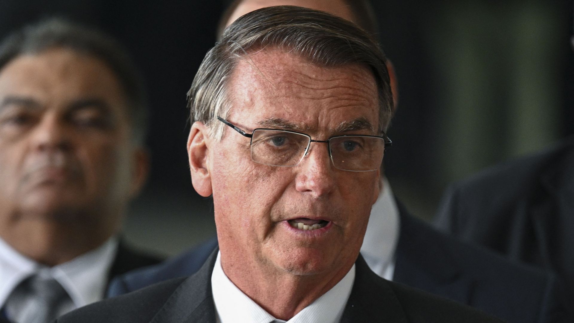 Brésil : l'ex-Président Jair Bolsonaro devant la Cour suprême pour ...