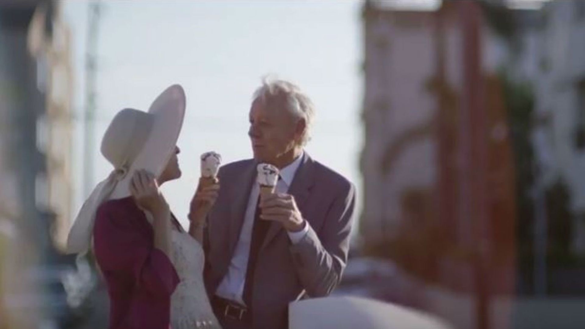 Découvrez le clip d'Avicii pour 'Friend of Mine' - RTBF Actus