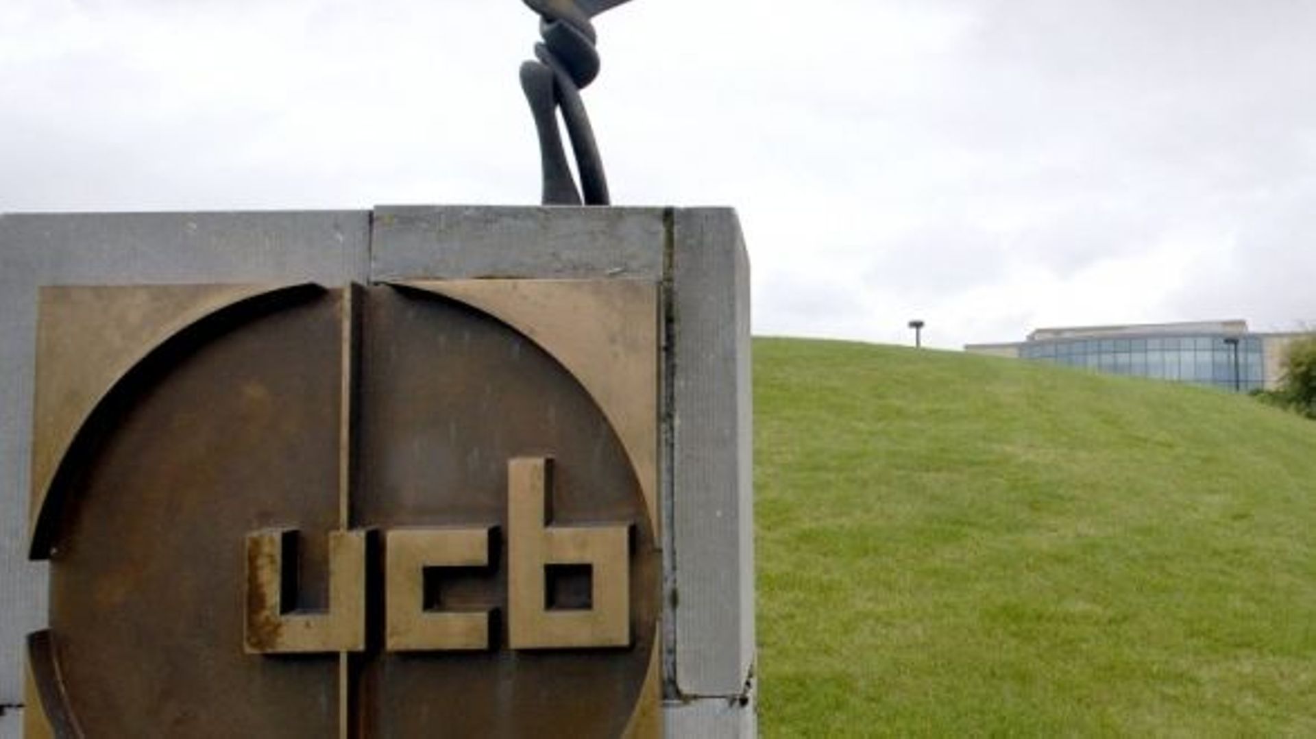 UCB: des avancées obtenues pour le plan social - RTBF Actus