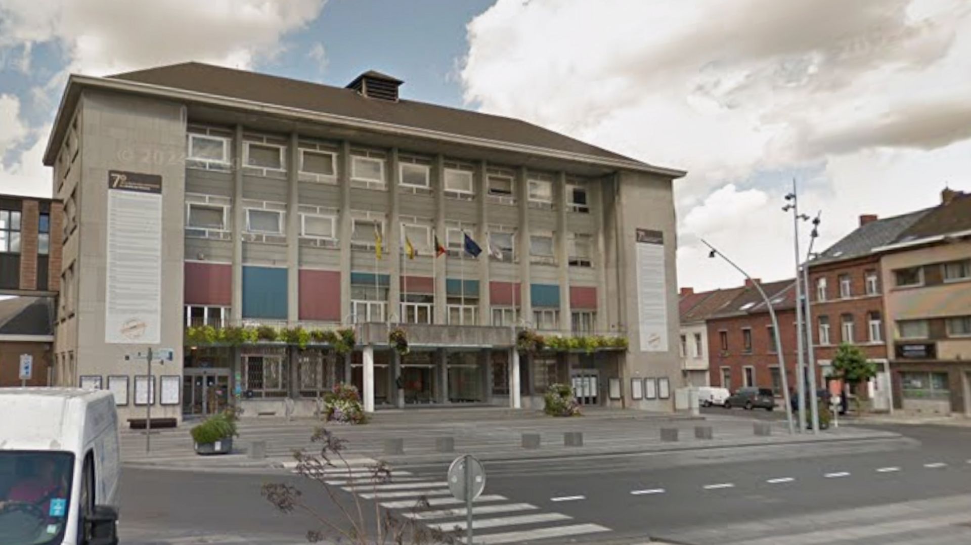 Arrêt dans le dossier La Strada à La Louvière : l’opposition demande la ...