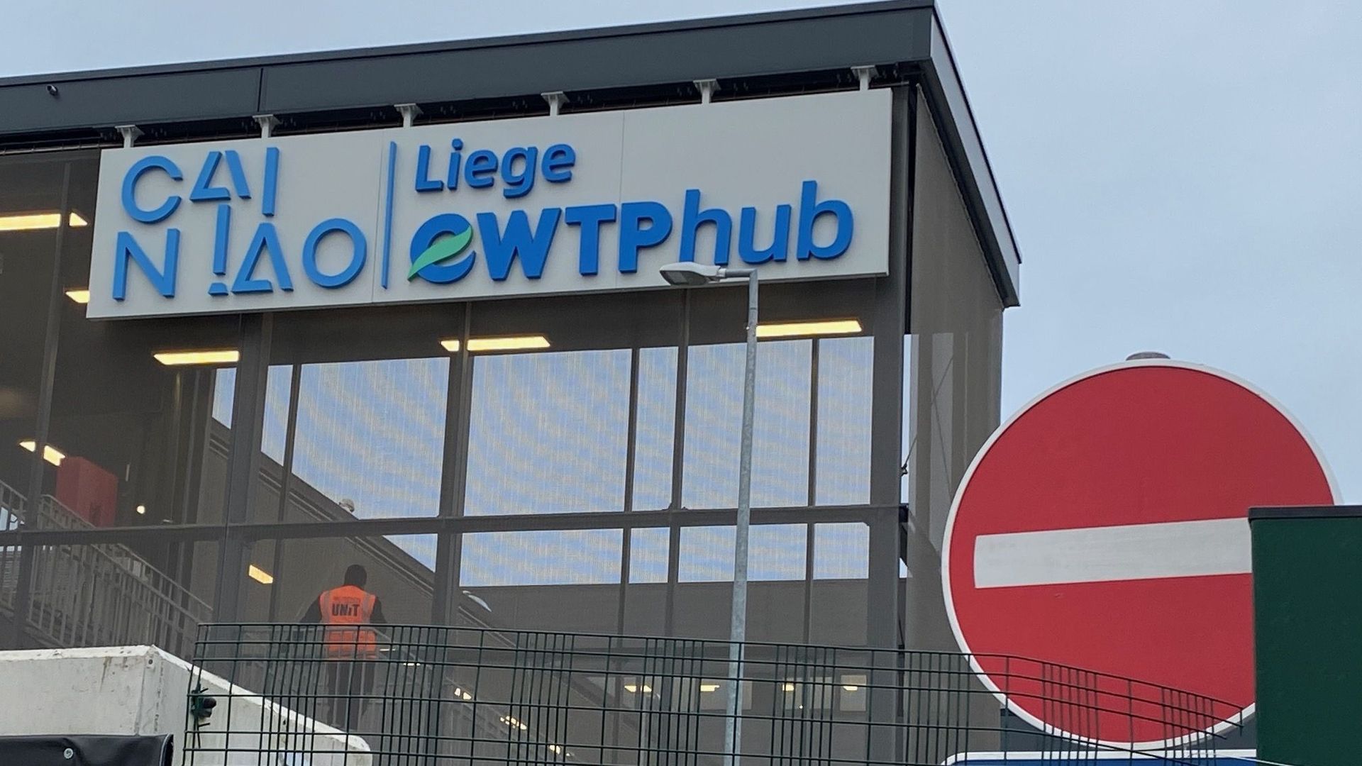 Les activistes de Code Rouge ont mené des actions dans les aéroports de ...