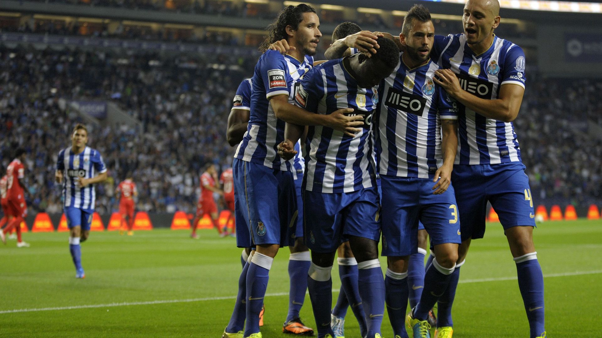 Defour monte au jeu lors de la victoire de Porto - RTBF Actus