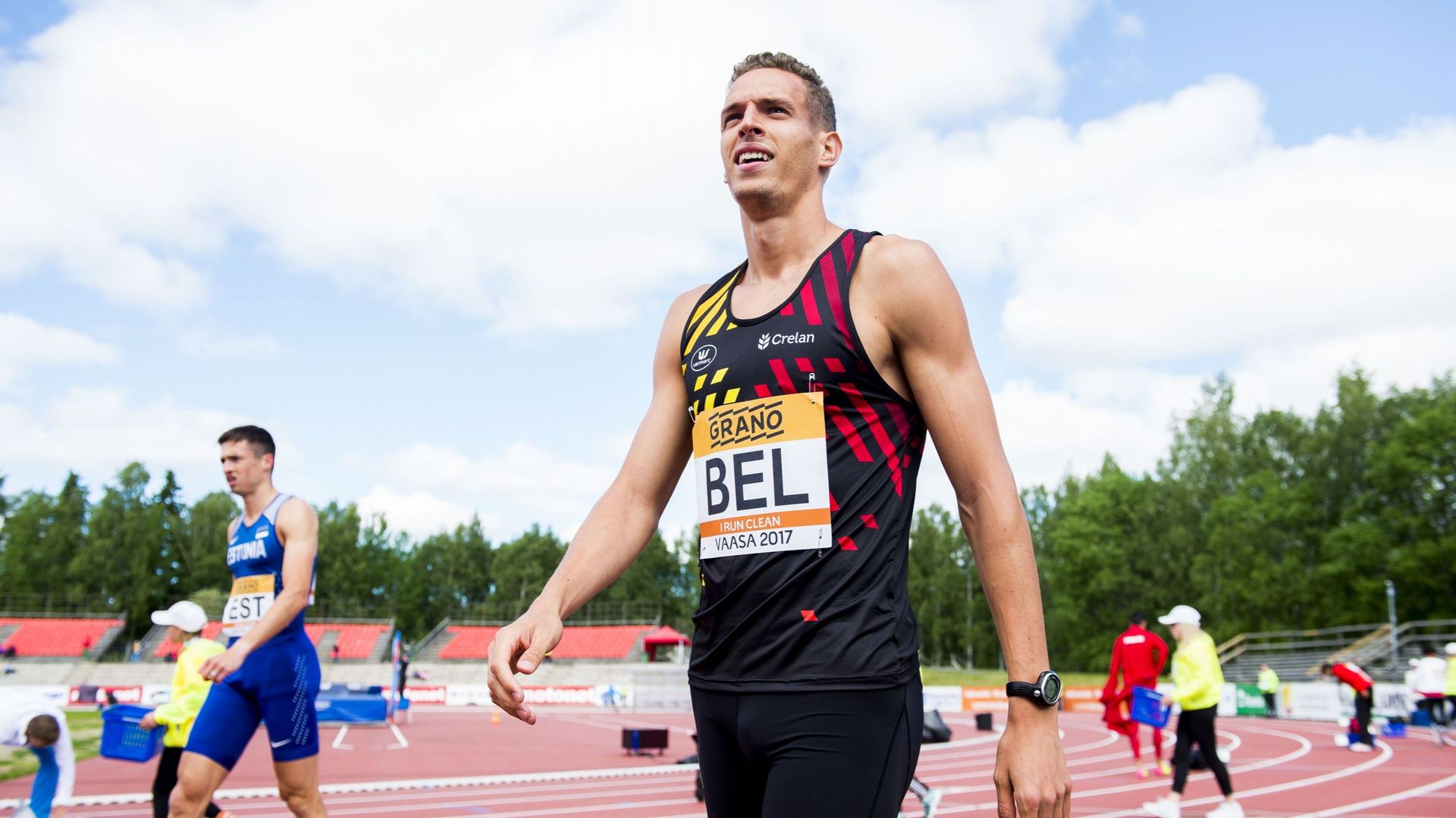 Dylan Borlée remporte le 300m (32.80) à Heusden devant Julien Watrin ...