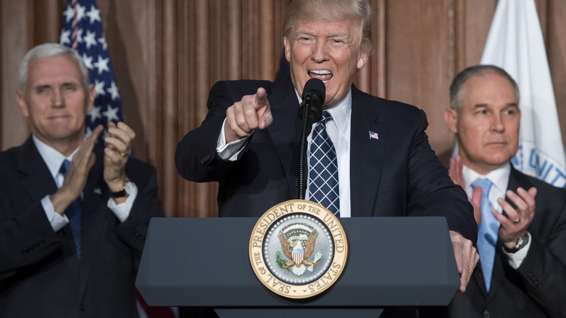 Climat: pour Trump, l'accord de Paris n'est pas 'légalement ...