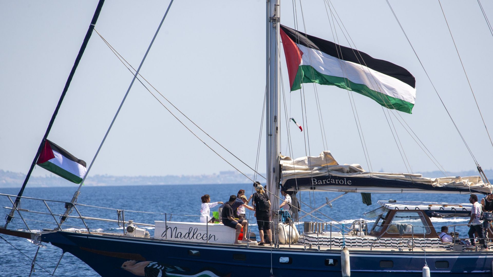 Guerre Israël-Gaza : le navire emmenant Greta Thunberg et des militants poursuit sa course vers ...