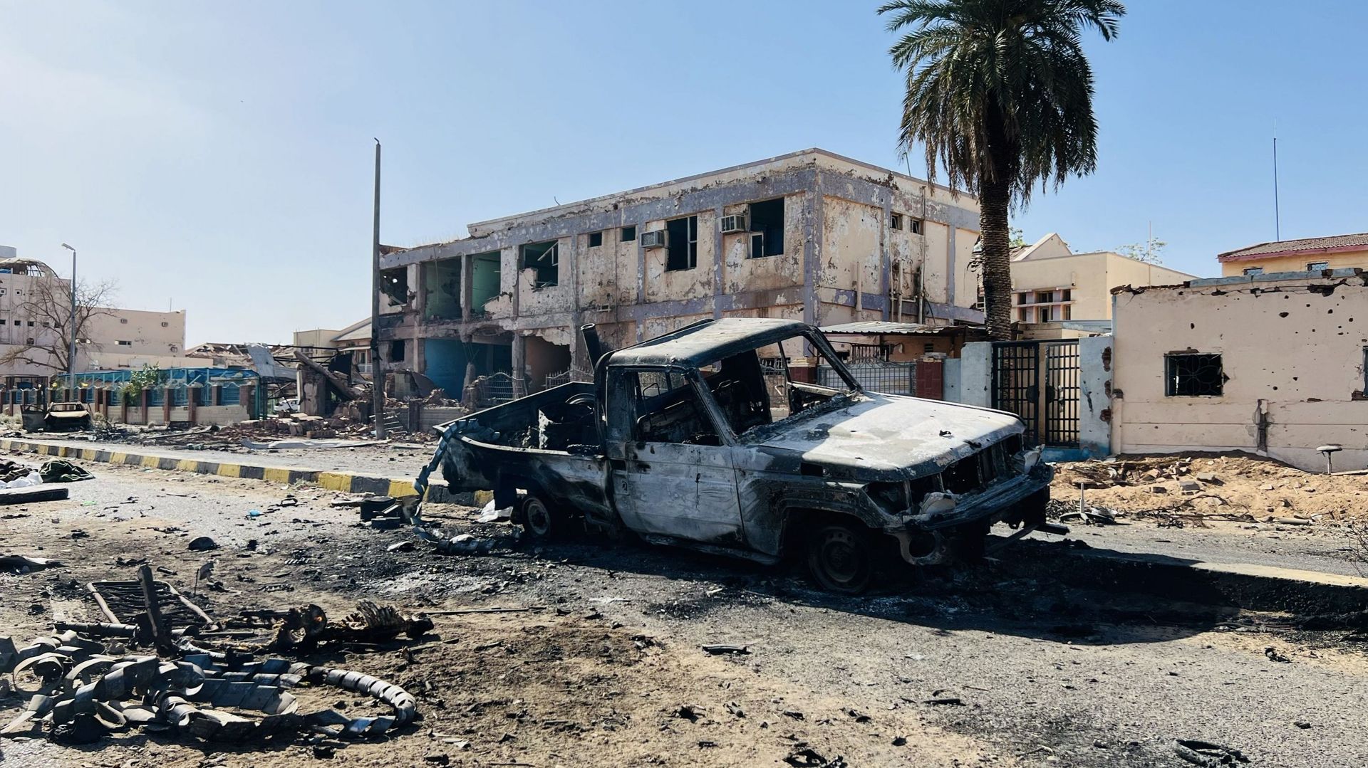 En visite à la frontière du Darfour (Soudan), Hadja Lahbib confirme la ...