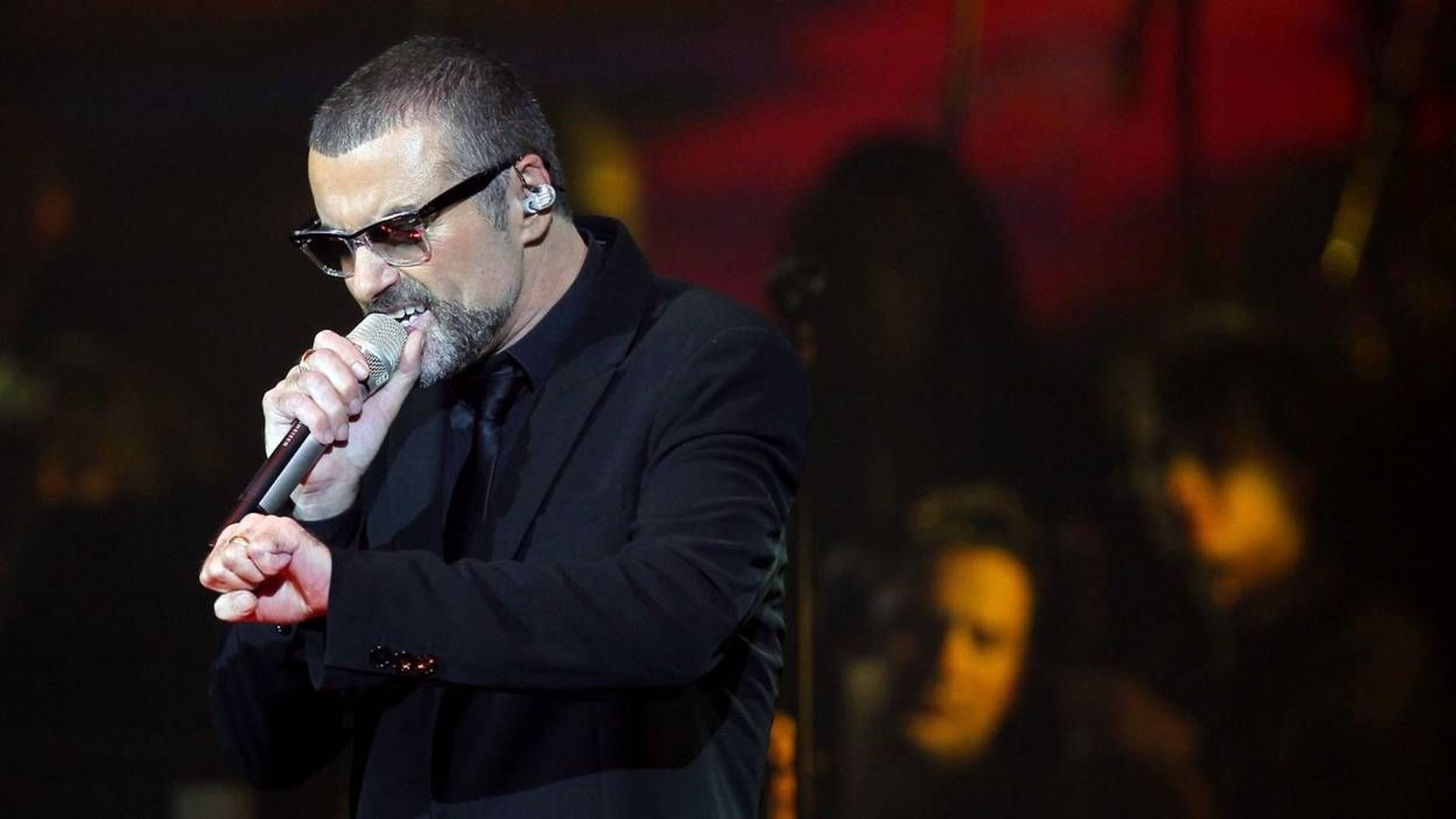 GB: George Michael a été enterré mercredi, annonce sa famille - RTBF Actus