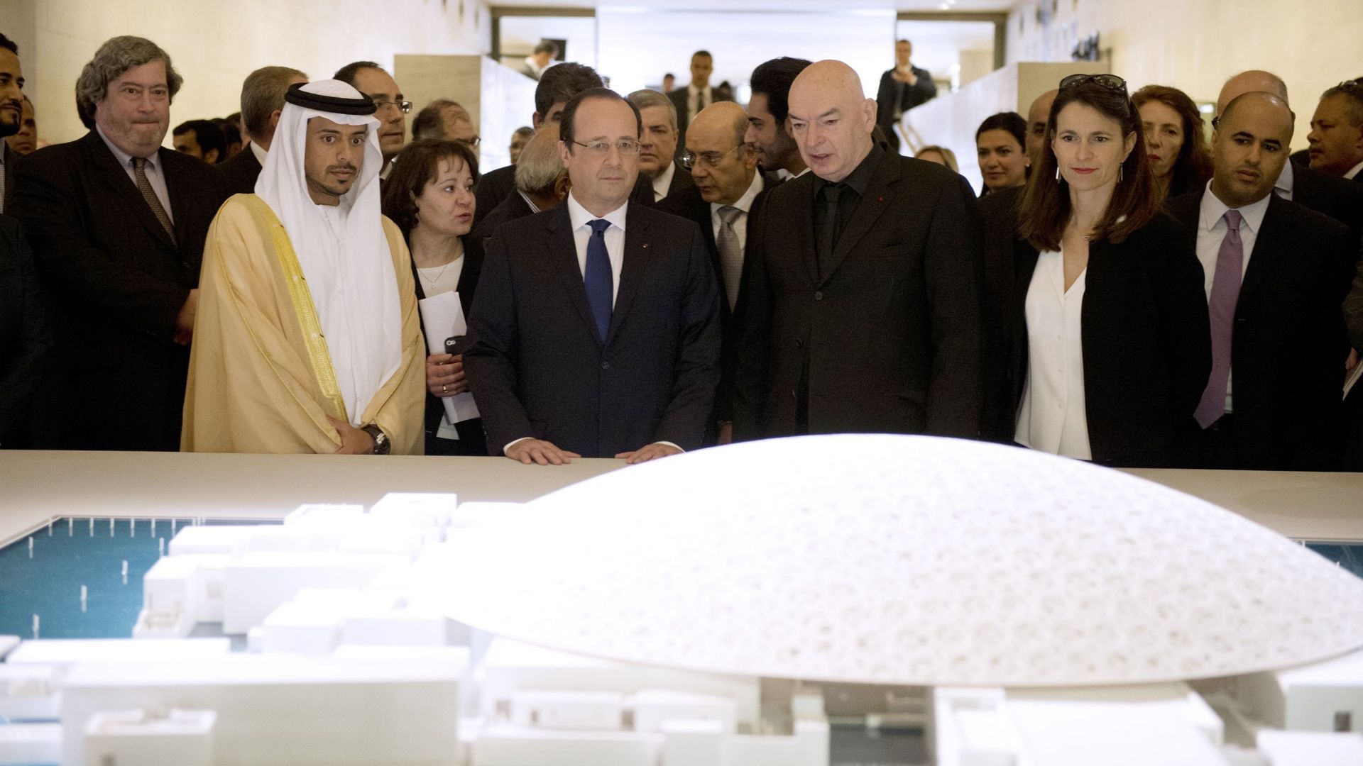 Inauguration du Louvre Abu Dhabi, un 'musée universel' - RTBF Actus
