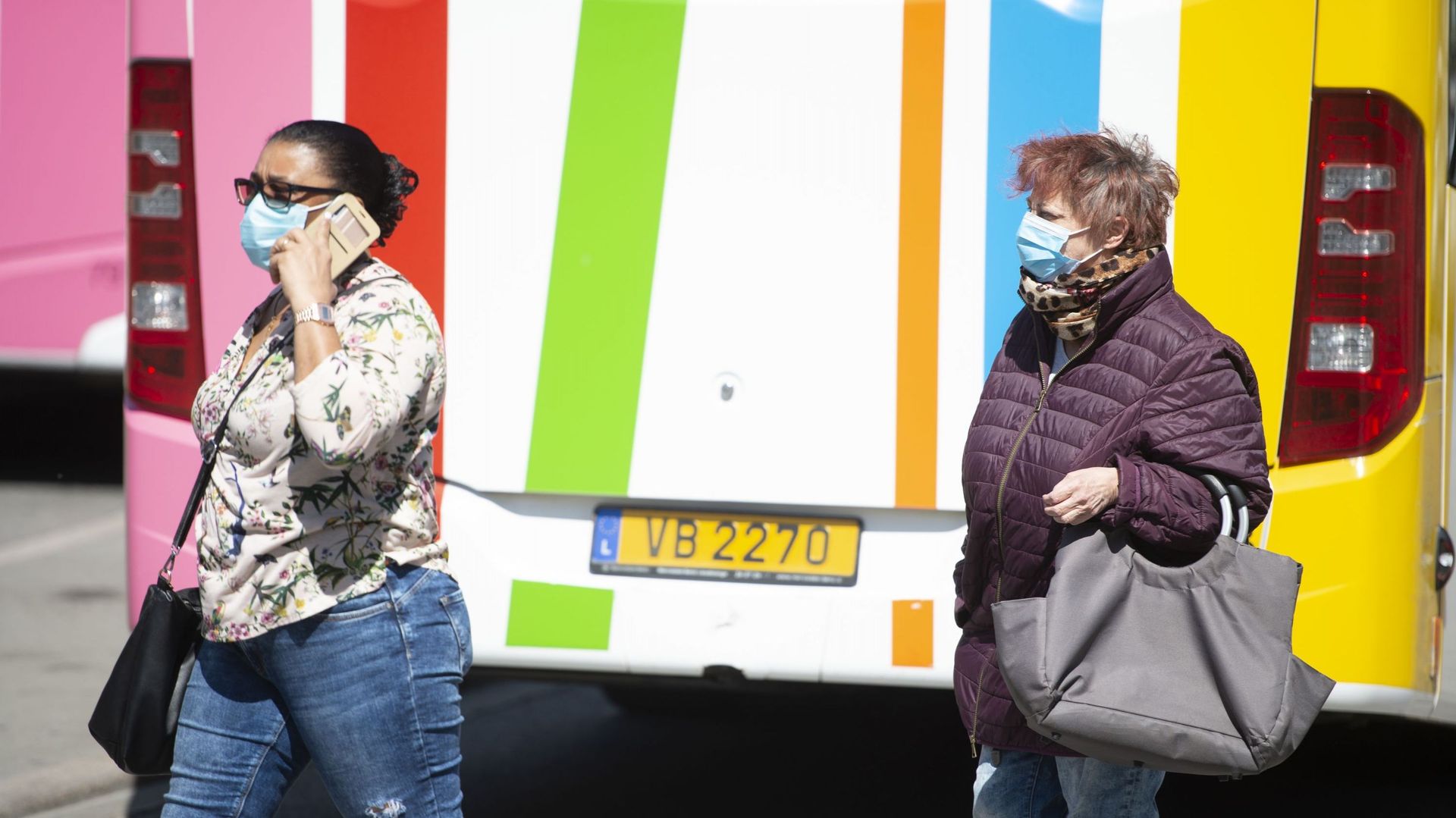 Covid-19 : faux négatifs, les tests PCR sont-ils fiables ? - RTBF Actus