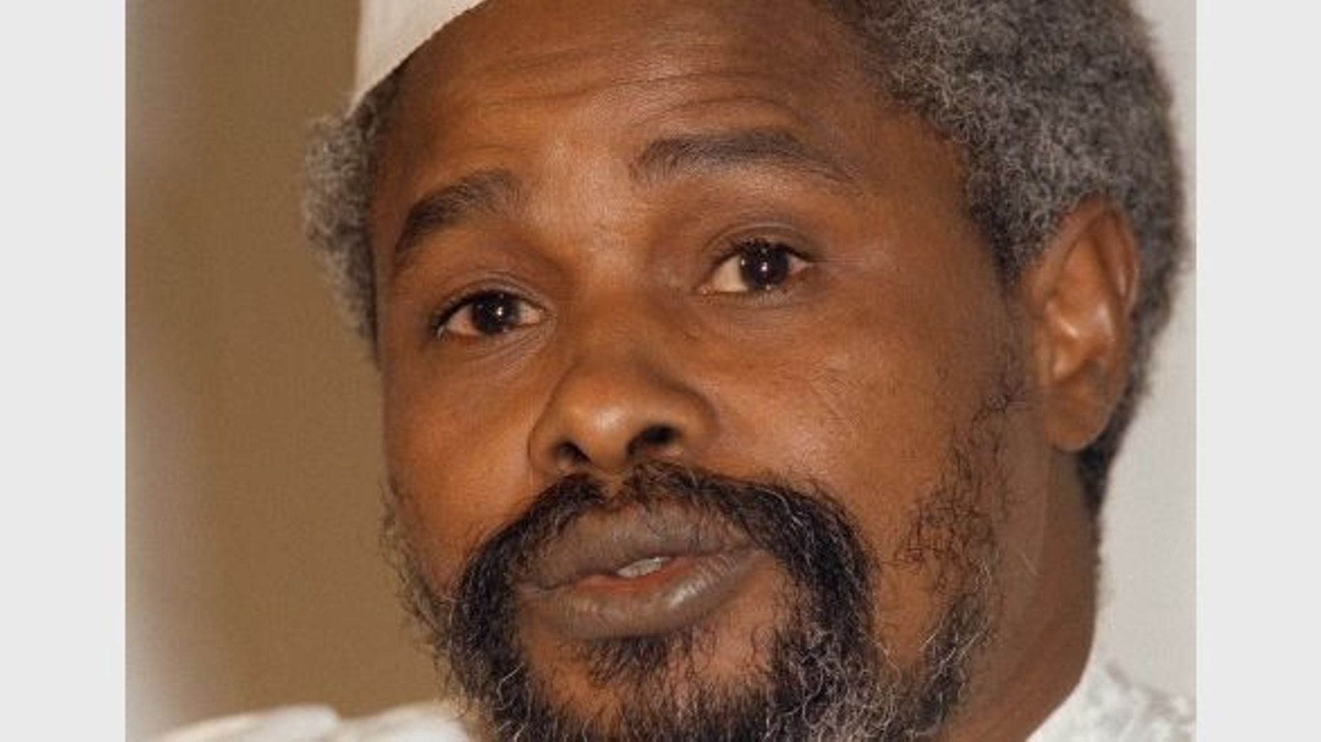 Tchad: l'ancien président Hissène Habré condamné à mort par contumace ...