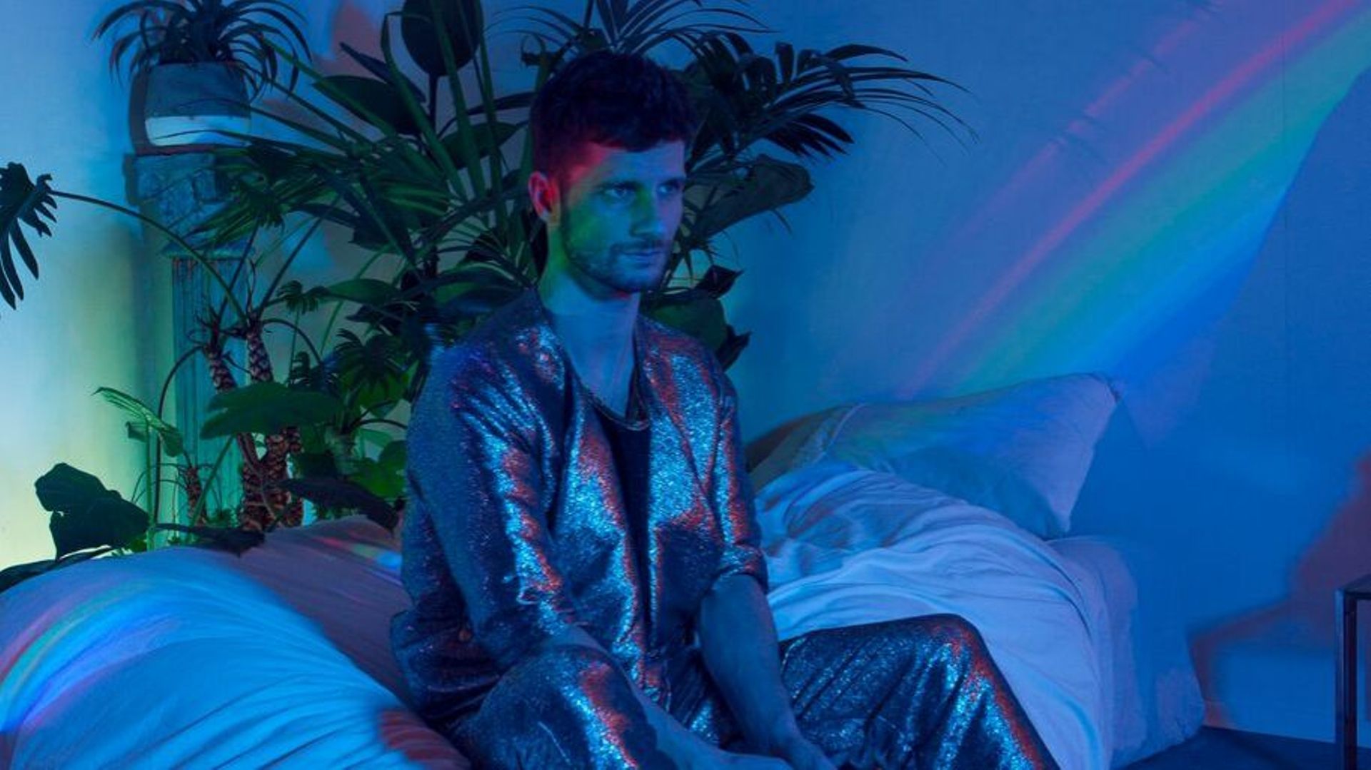 A la veille de s'attaquer à la France, Nicola Testa offre un nouveau clip