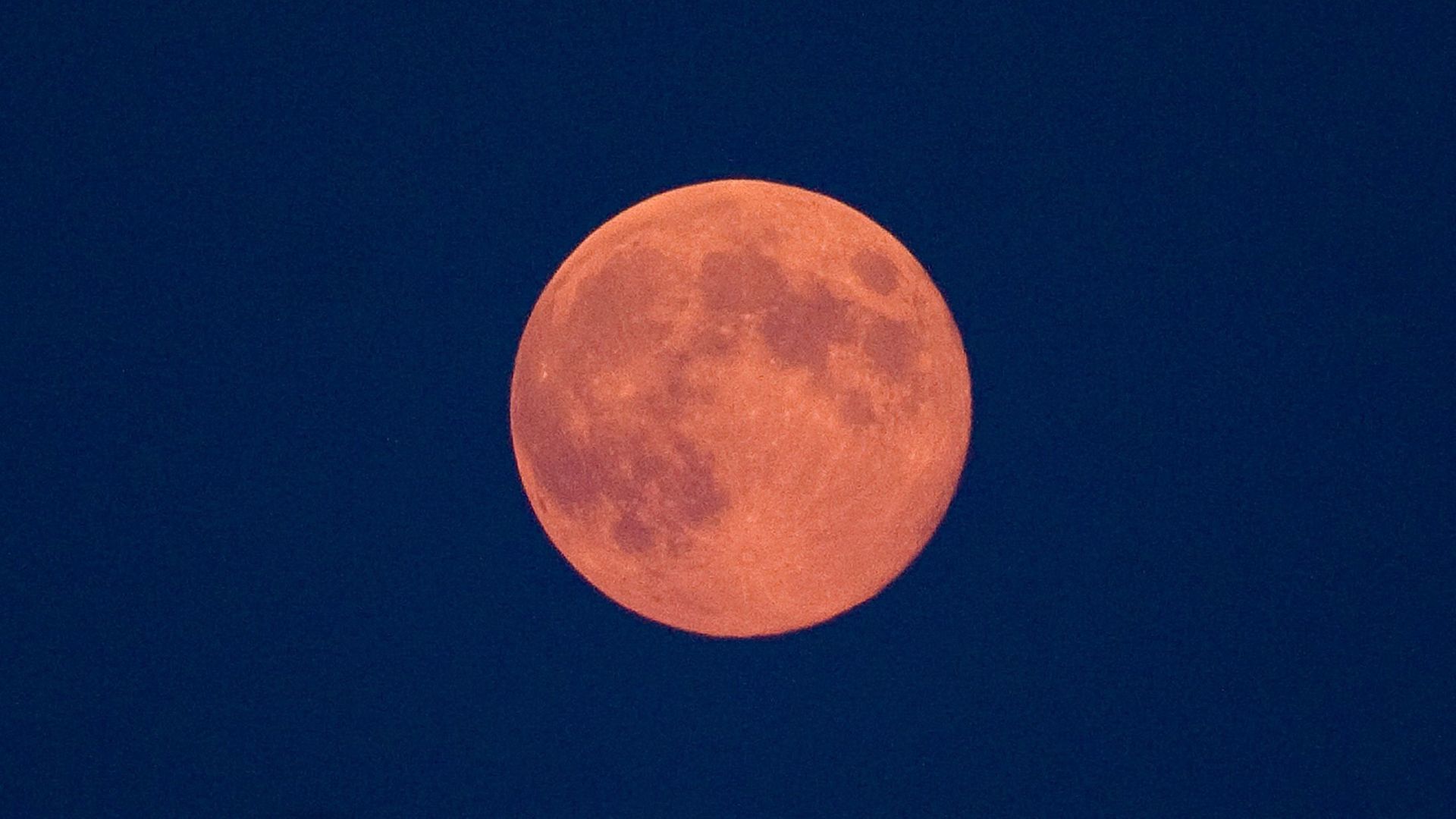 Astronomie : ce soir, vous pourrez observer le phénomène de lune bleue ...