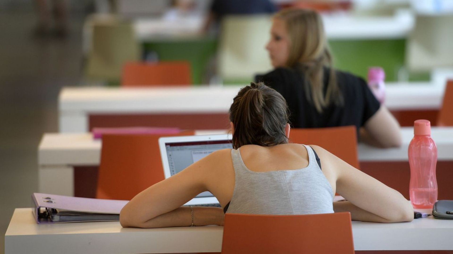 Jours blancs: et si on en profitait pour mieux se connaître? - RTBF Actus