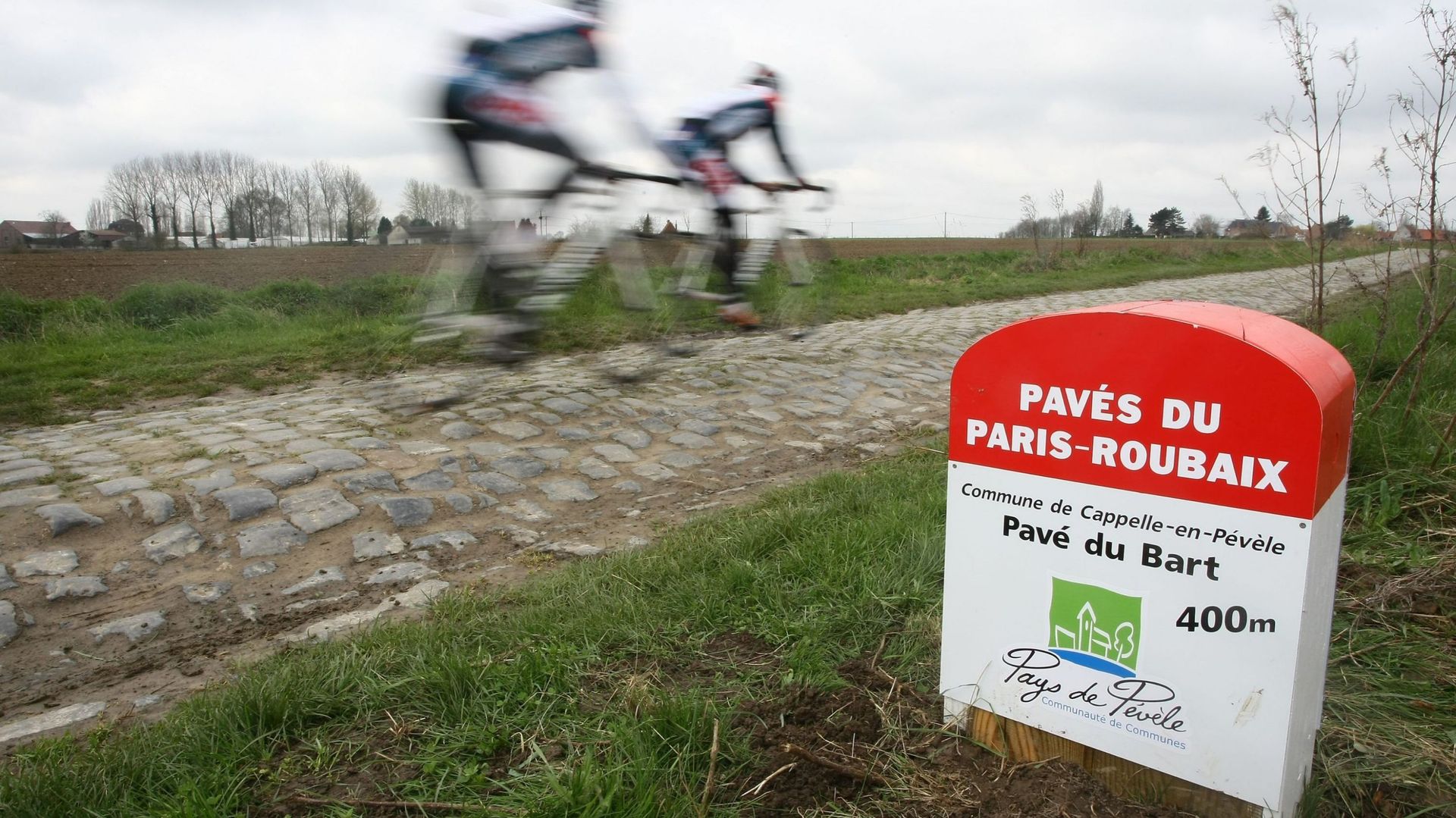 Paris-Roubaix: Trois secteurs pavés du prochain Tour - RTBF Actus