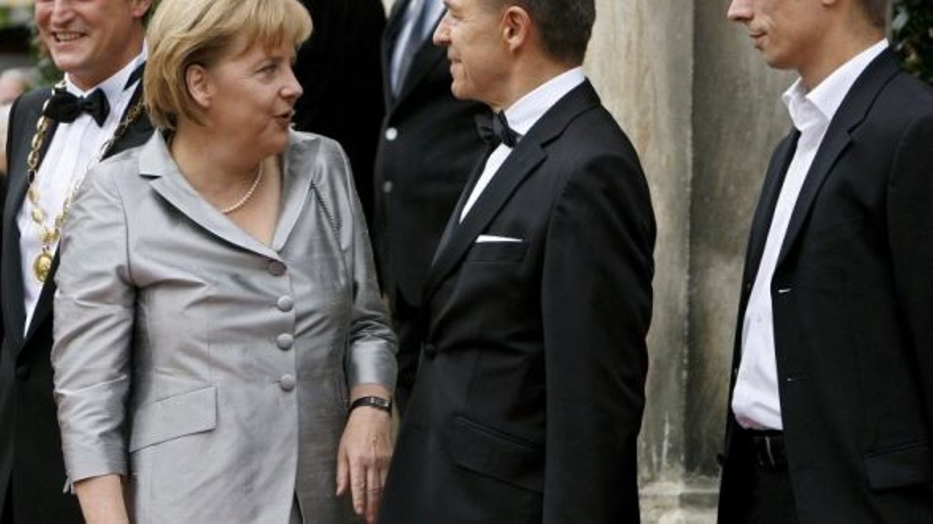 Angela Merkel est dingue de son mari - RTBF Actus