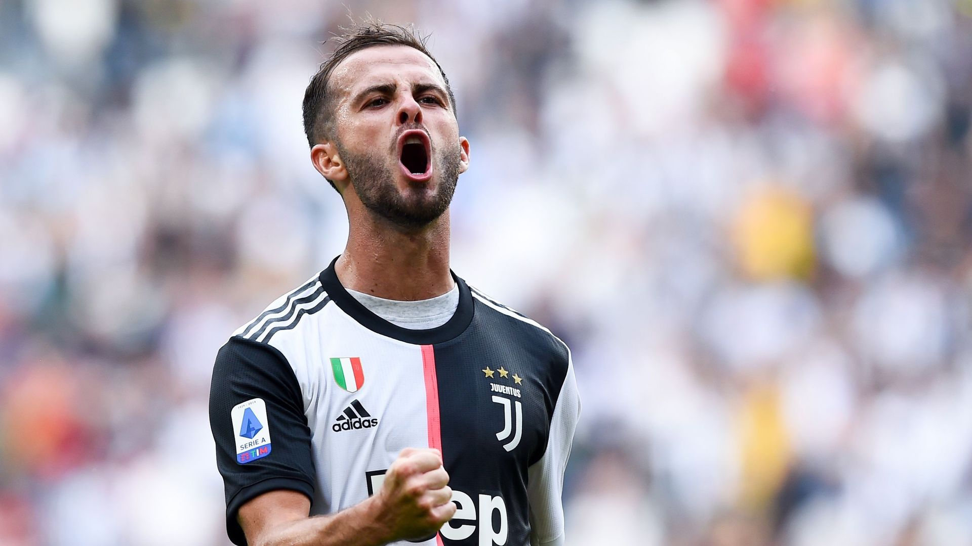 Grâce à un bijou de Pjanic, la Juventus s'impose tranquillement face à ...