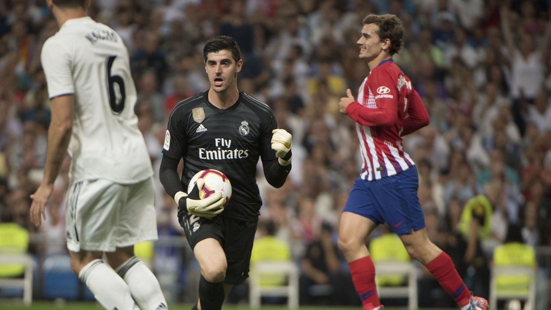 Courtois: 'Les fans ont scandé mon nom, c'est chouette'