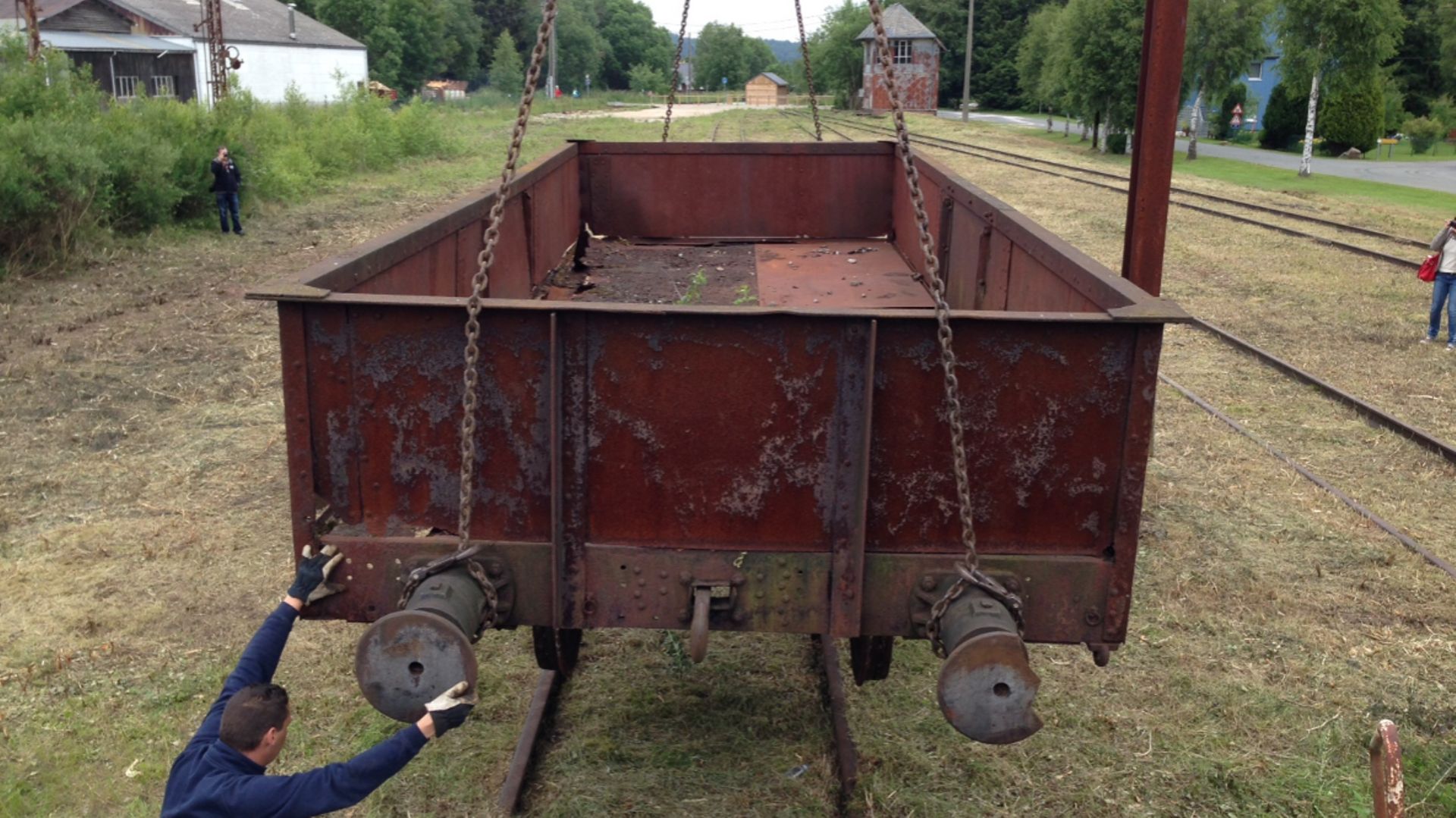 Waimes: des wagons pour le futur musée de la gare de Sourbrodt - RTBF Actus