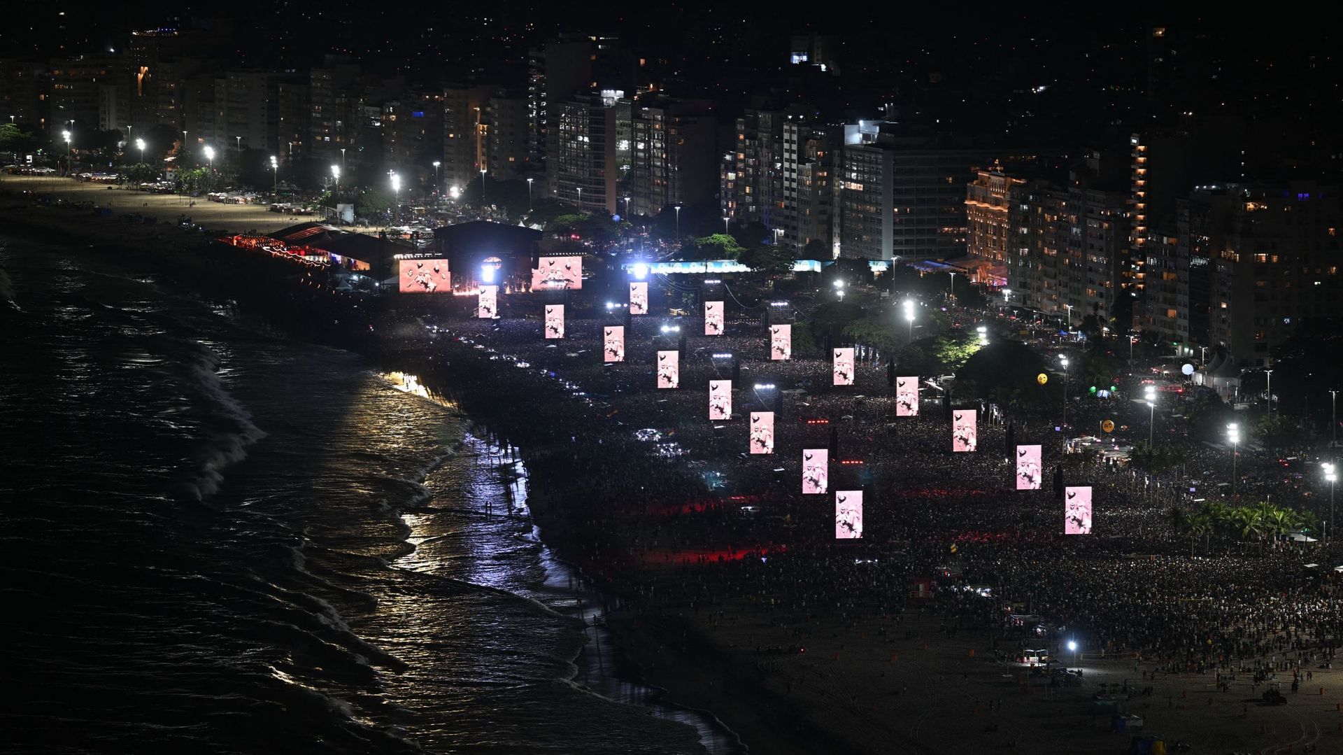 Des concerts aux millions de spectateurs : comment la plage de ...