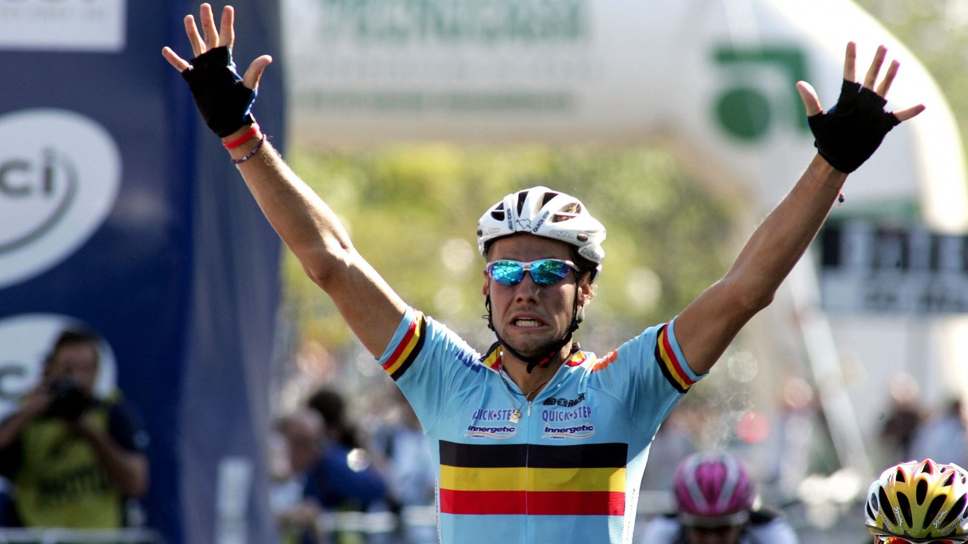 Septembre 2005: Tom Boonen décroche l'arc-en-ciel à Madrid - RTBF Actus