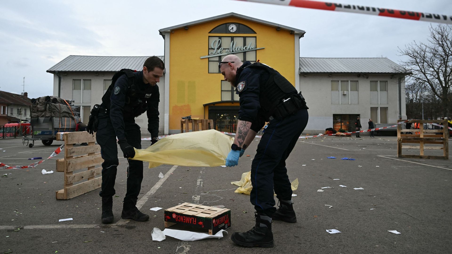 'Attentat terroriste' à Mulhouse, en Alsace : un mort et deux blessés ...