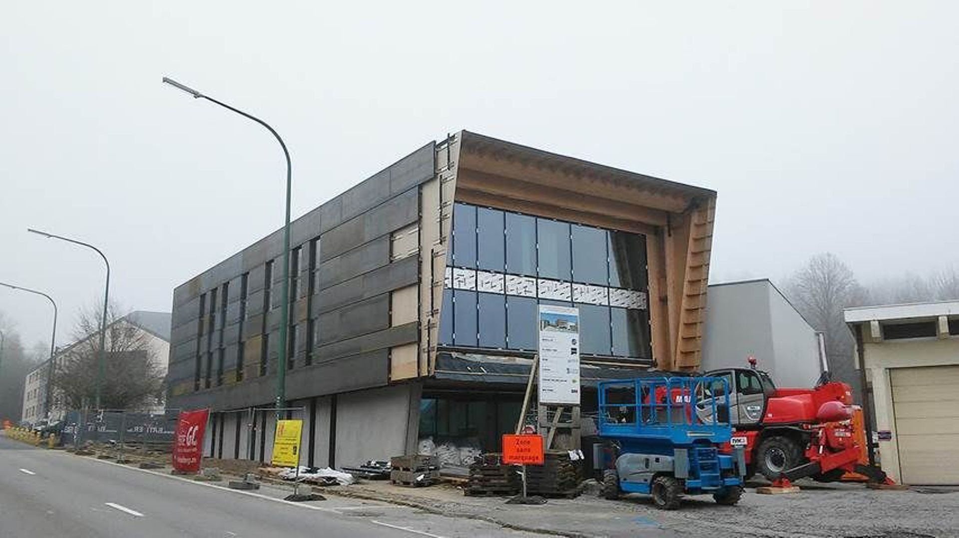 Un nouveau studio pour VivaCité Arlon et TV Lux - RTBF Actus