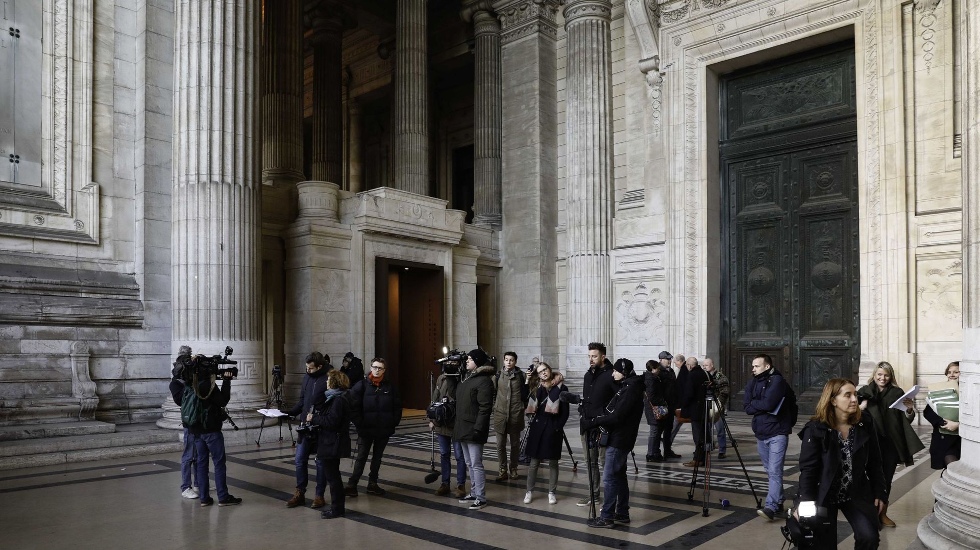 Chambre Du Conseil Une Cinquantaine De Victimes Des Attentats De