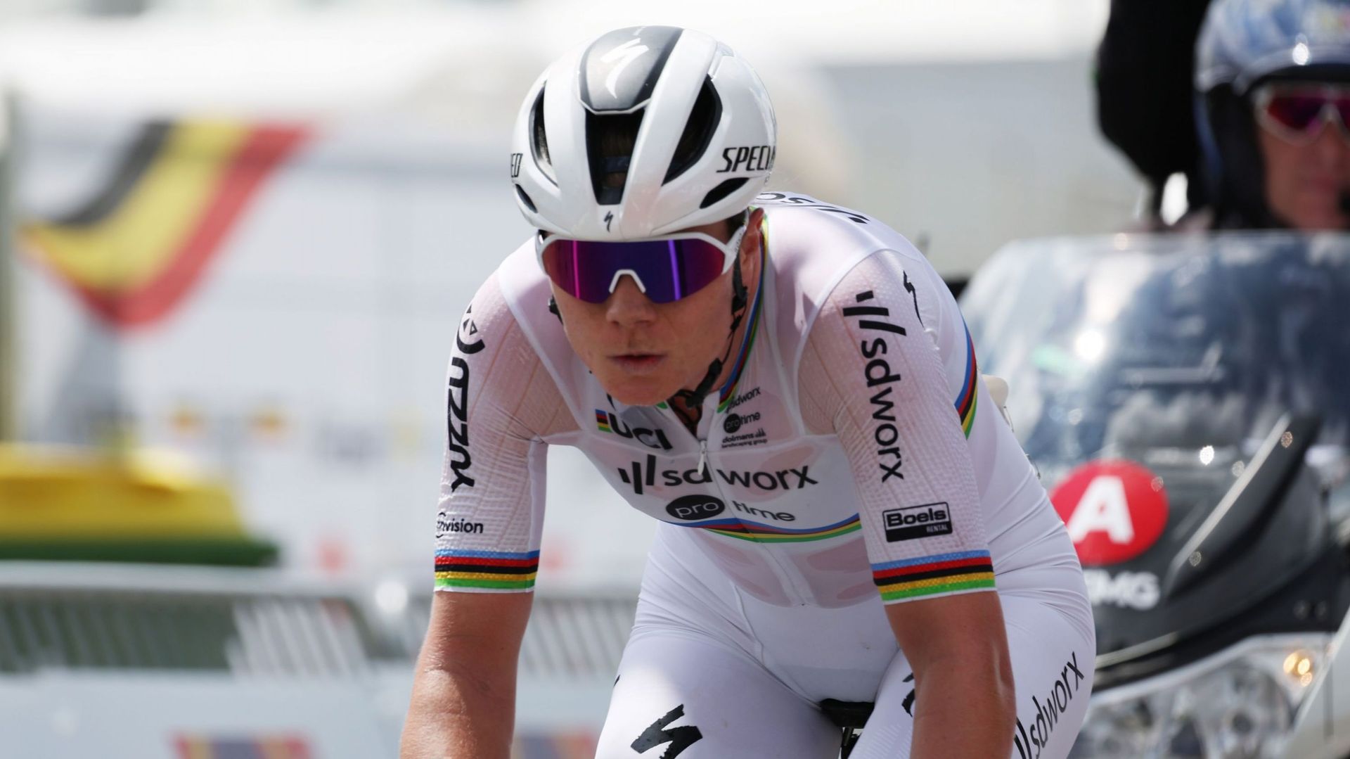 Strade Bianche : Demi Vollering s’impose en force devant Anna van der ...