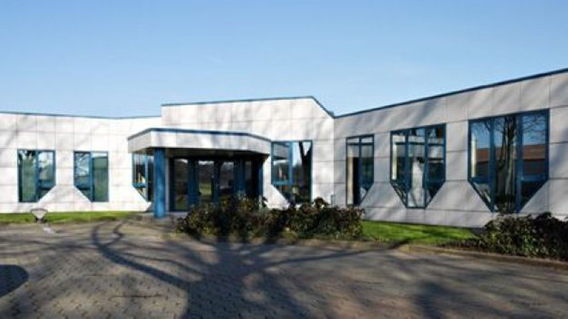 Le travail a repris chez Opticable à Frameries - RTBF Actus