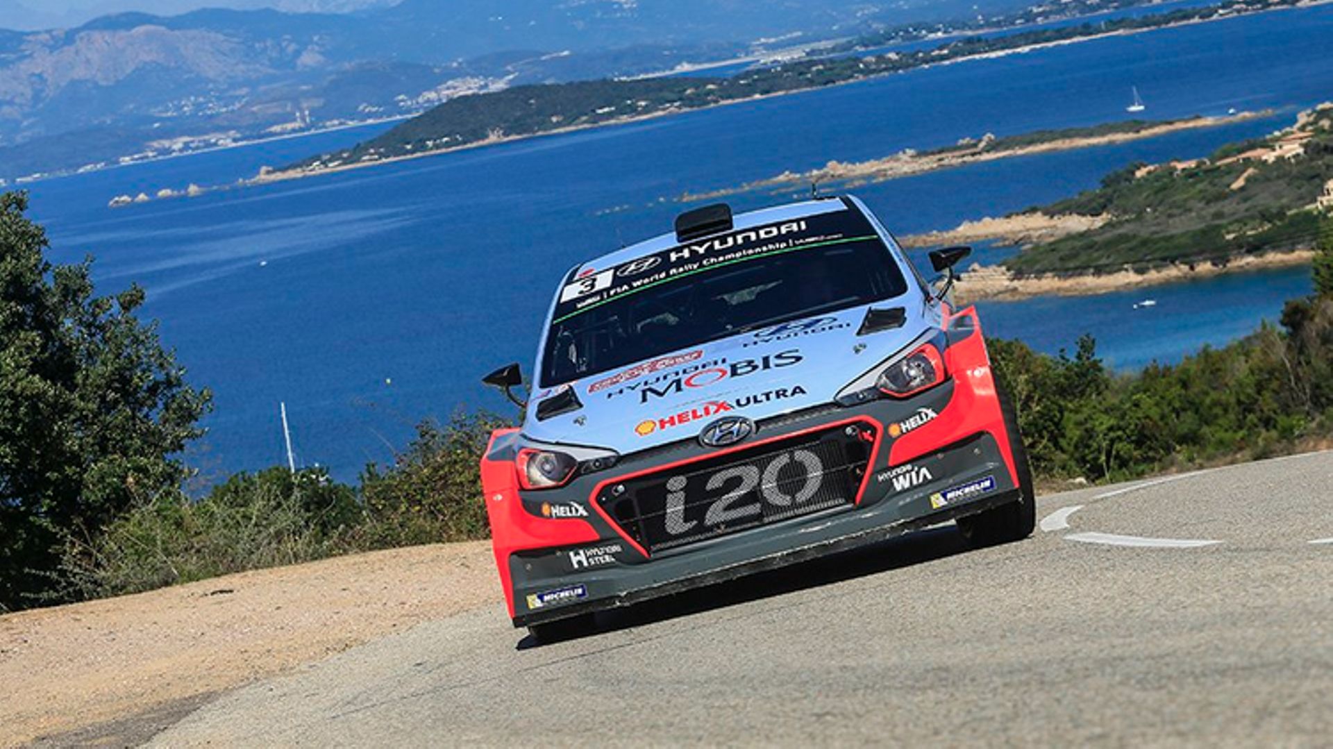 Ogier a retrouvé le sourire en Corse : "Je fais d'une pierre deux coups ...