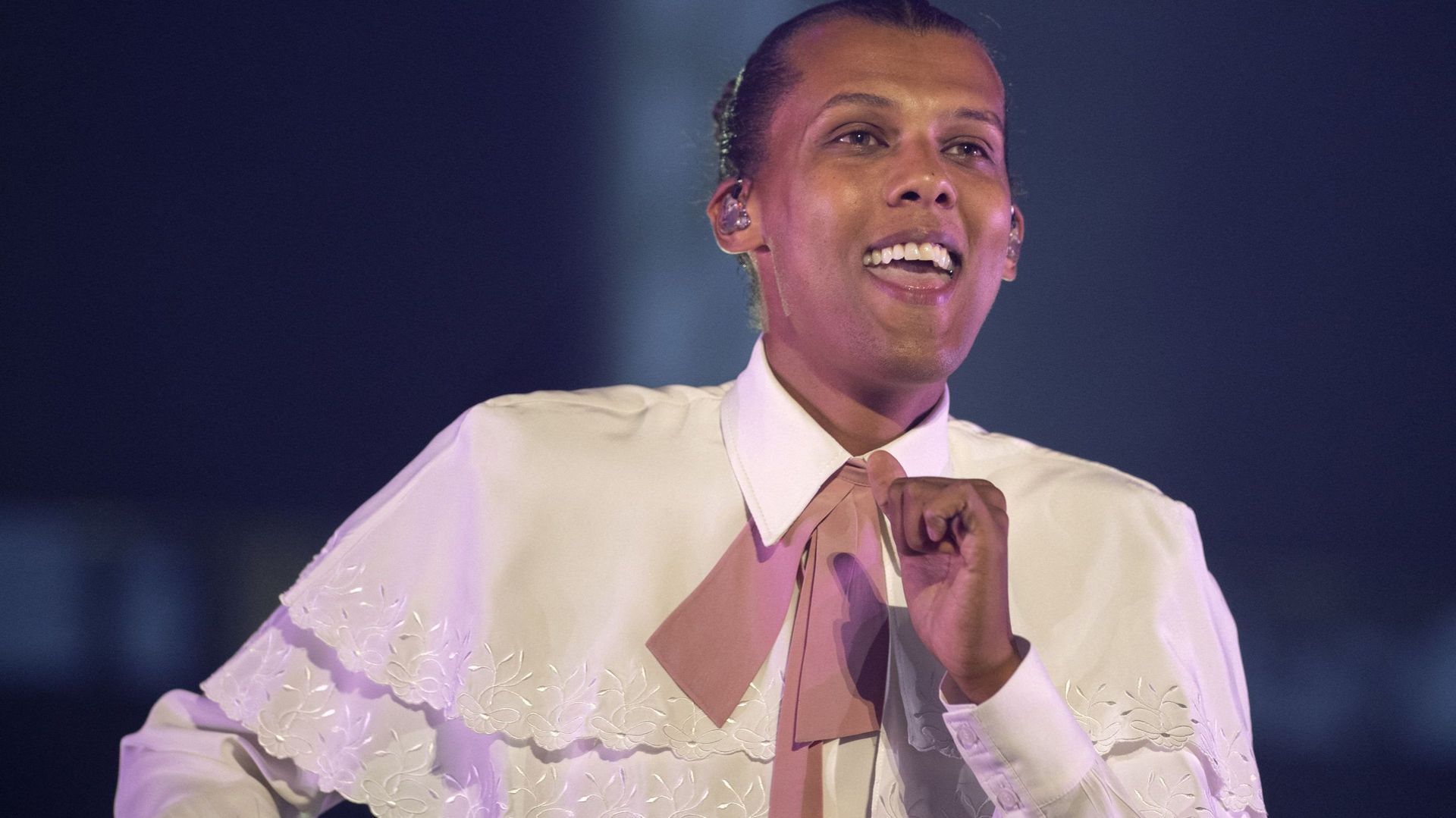 On arrête tout : Stromae est de retour avec un nouveau morceau - RTBF Actus