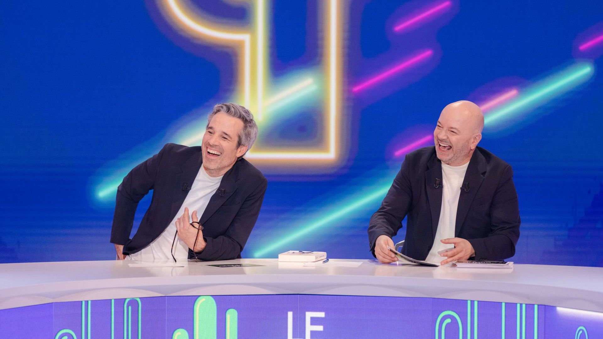 Carla Bruni, sosie de Kevin De Bruyne, chasse à l’homme au palais de ...