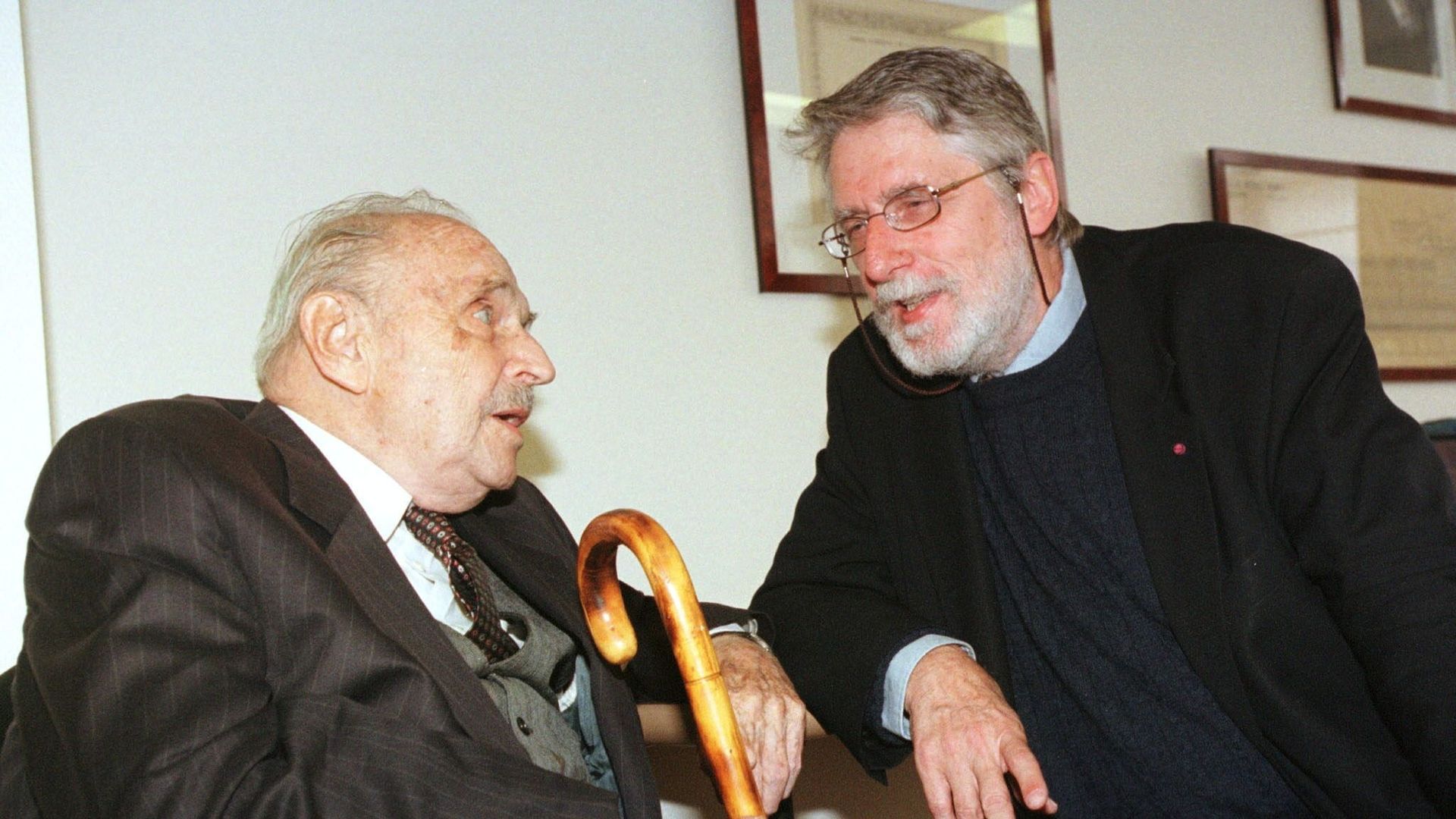 Mort à 78 ans du sinologue belge Pierre Ryckmans, dit Simon Leys - RTBF ...