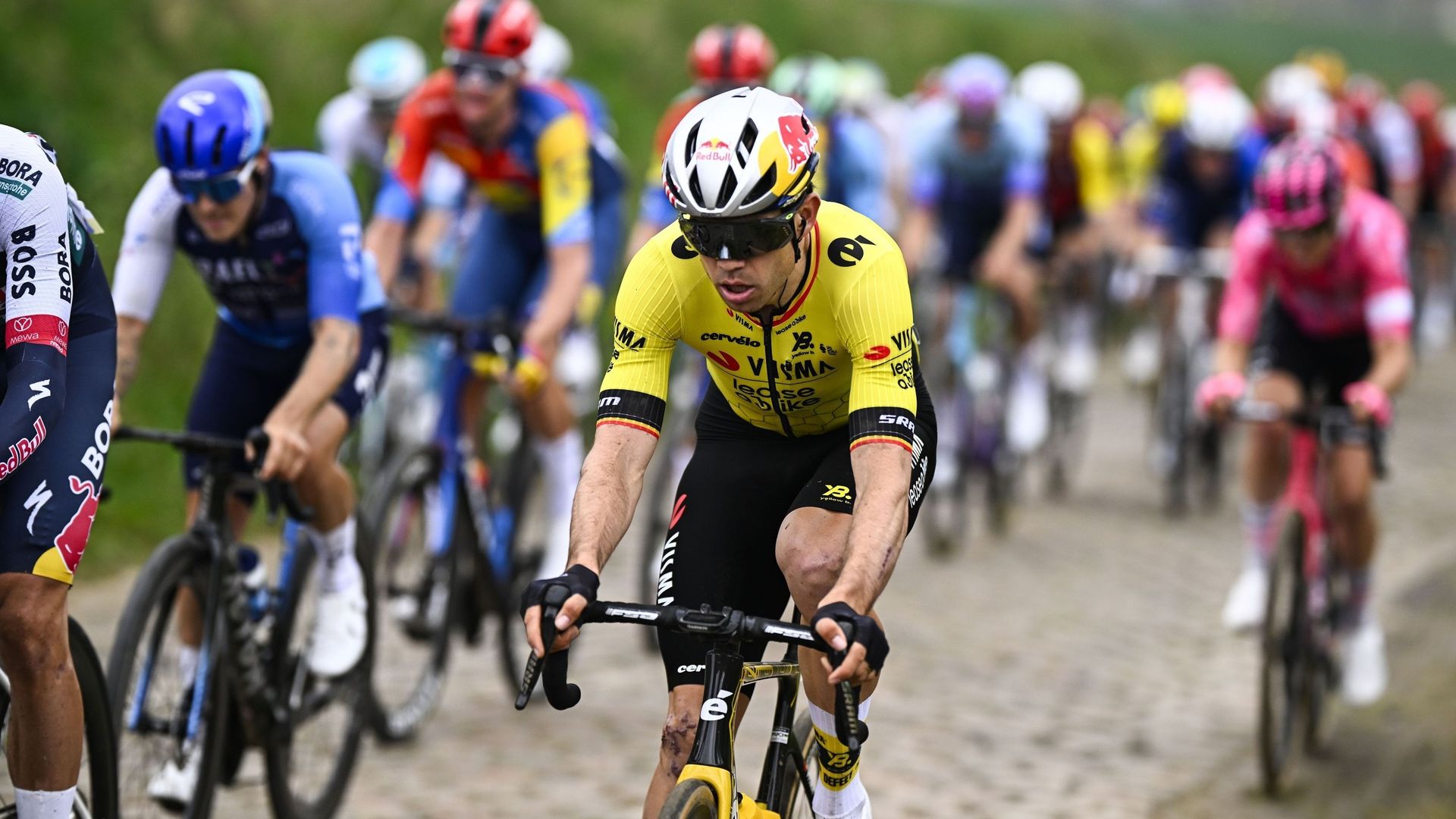 'Sex Education': comment parler de sexe aux ados et comment en parlent ...