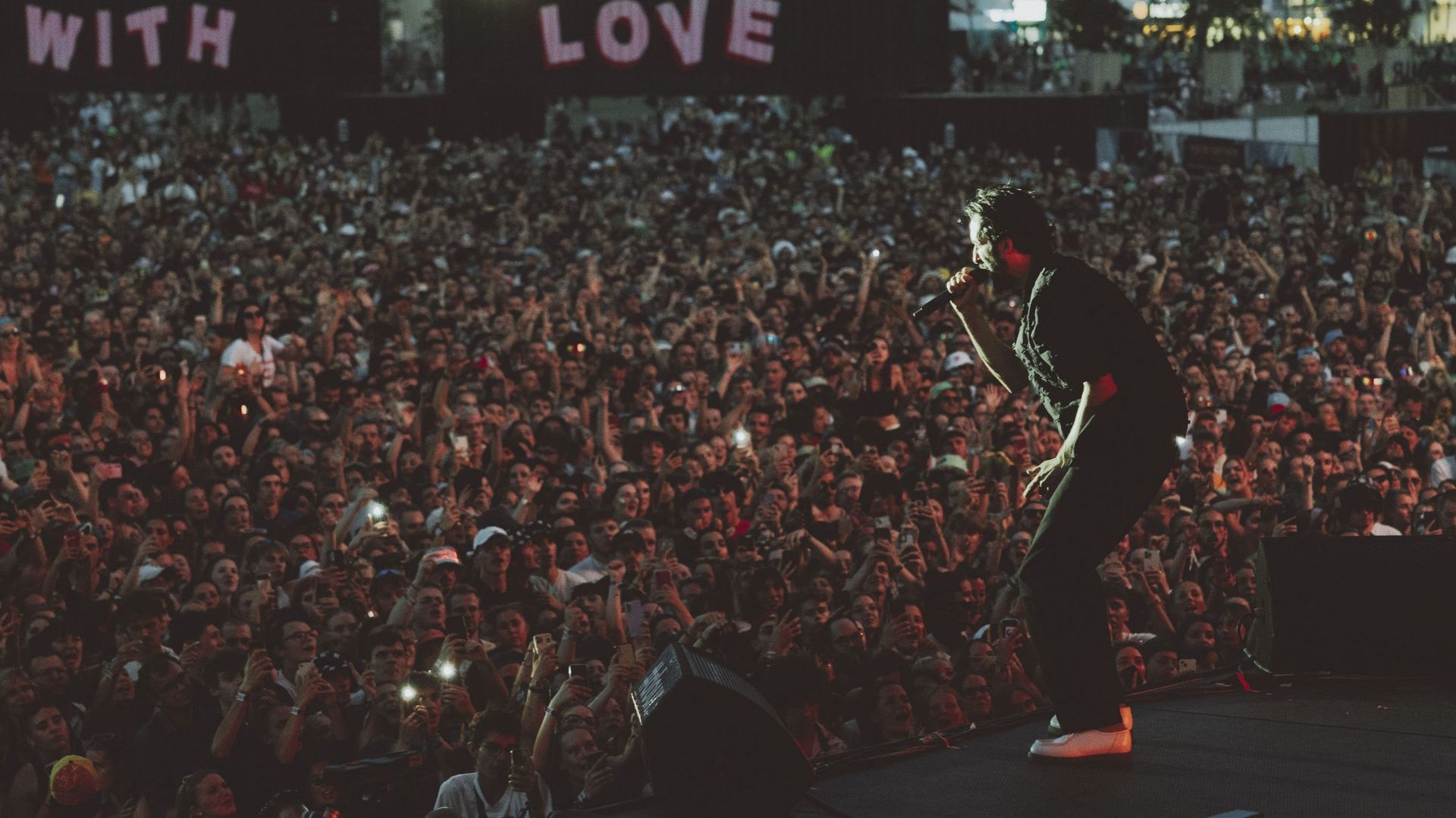 Lomepal et ses nouvelles mues en pleine effervescence pour son grand ...