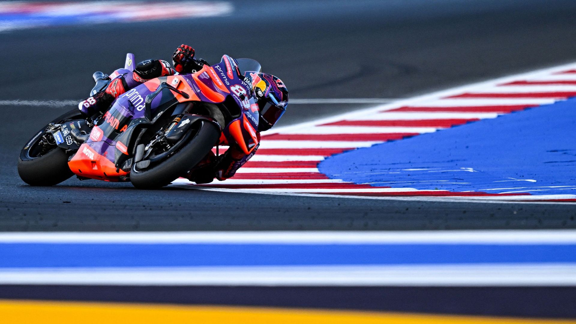 MotoGP Argentine : Marc Marquez devance son frère Alex et poursuit son ...