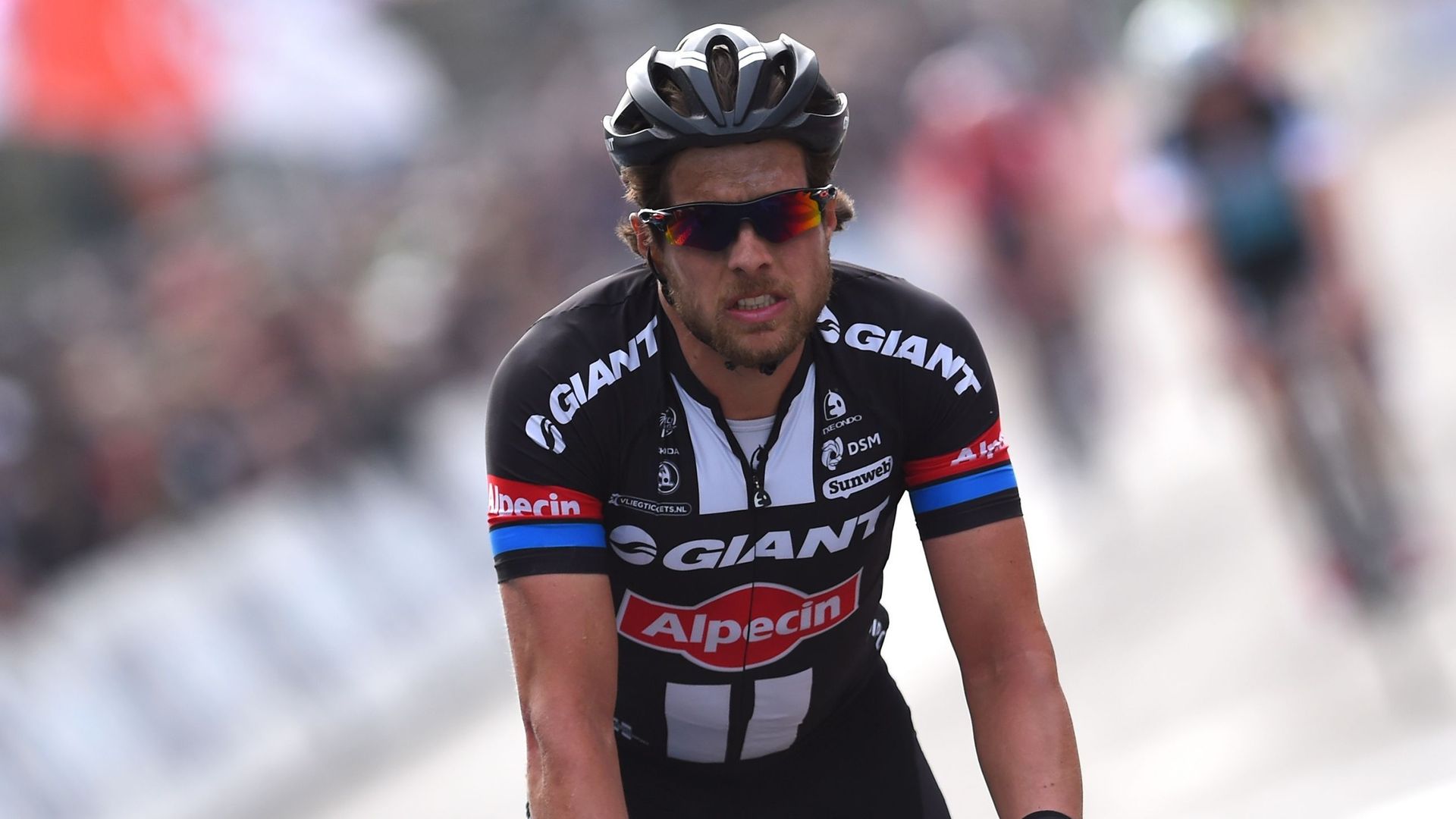 Bert De Backer, malade, quitte le Giro - RTBF Actus