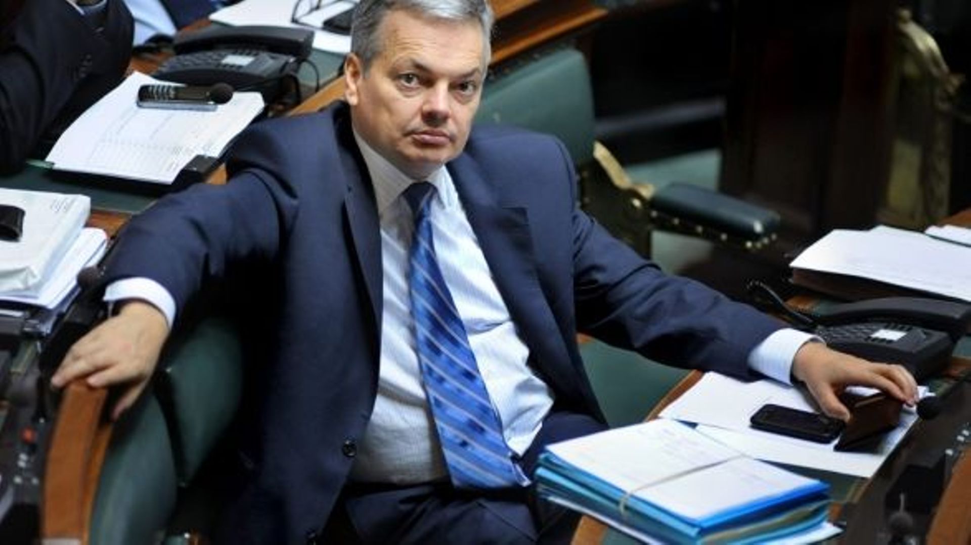 MR: Didier Reynders entame une série de consultations - RTBF Actus