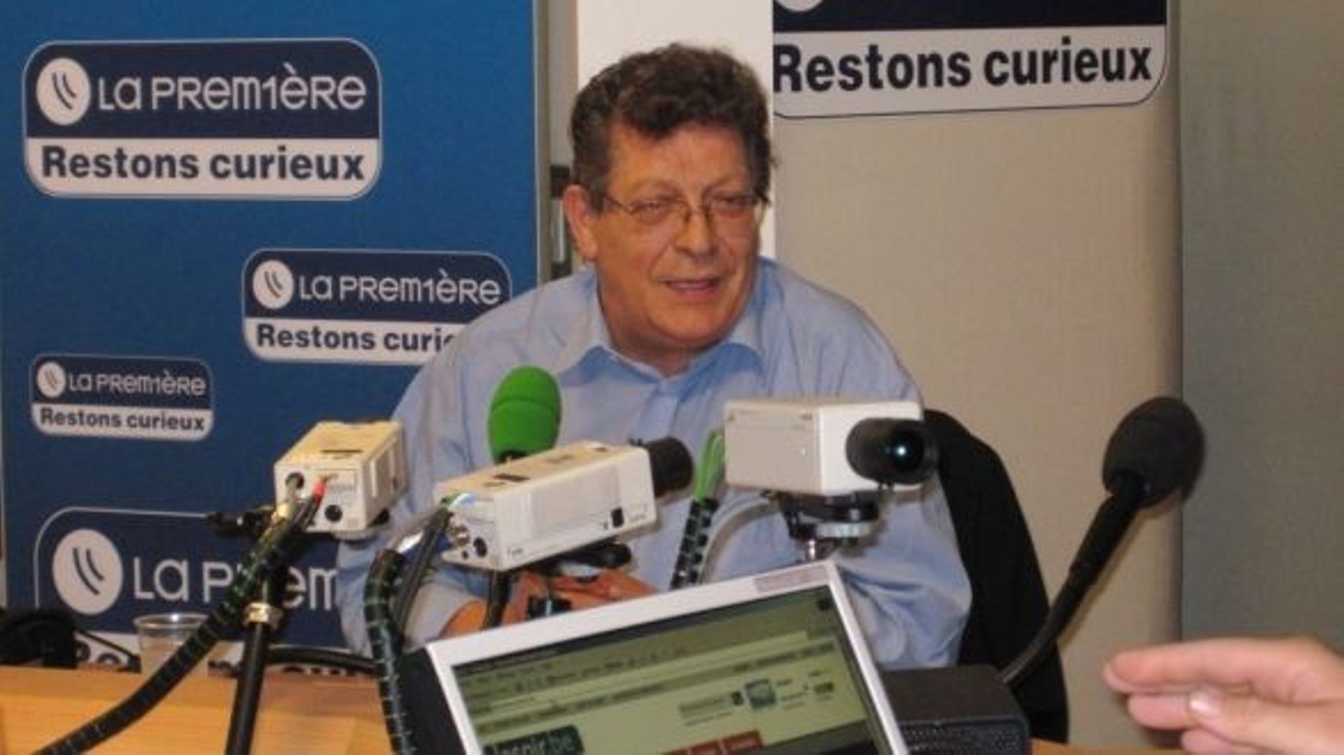 Gérard Deprez: le MR attend un signe de la N-VA ou du PS - rtbf.be