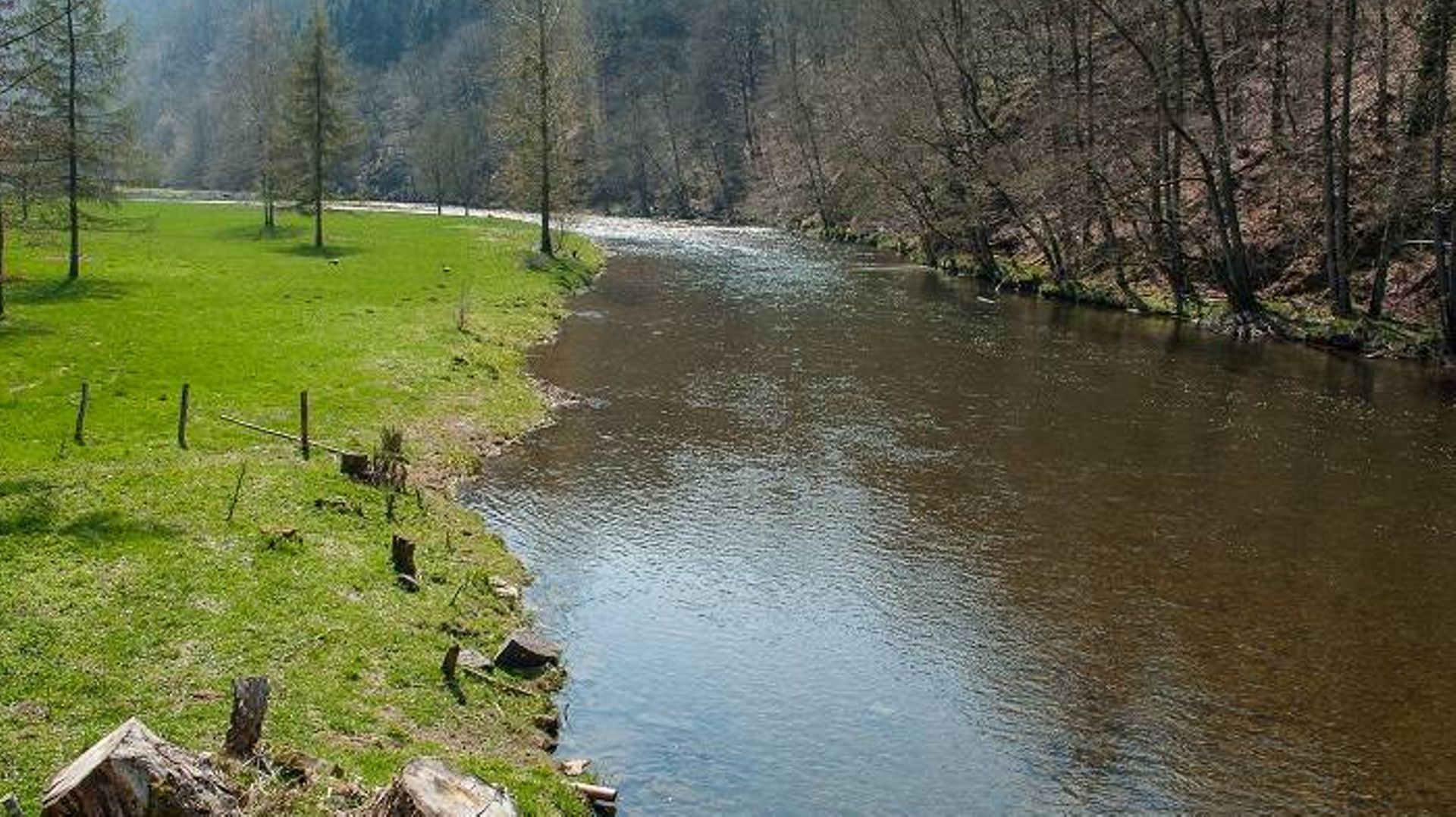 Un nouveau topo-guide pour découvrir l'Amblève et ses affluents - RTBF ...