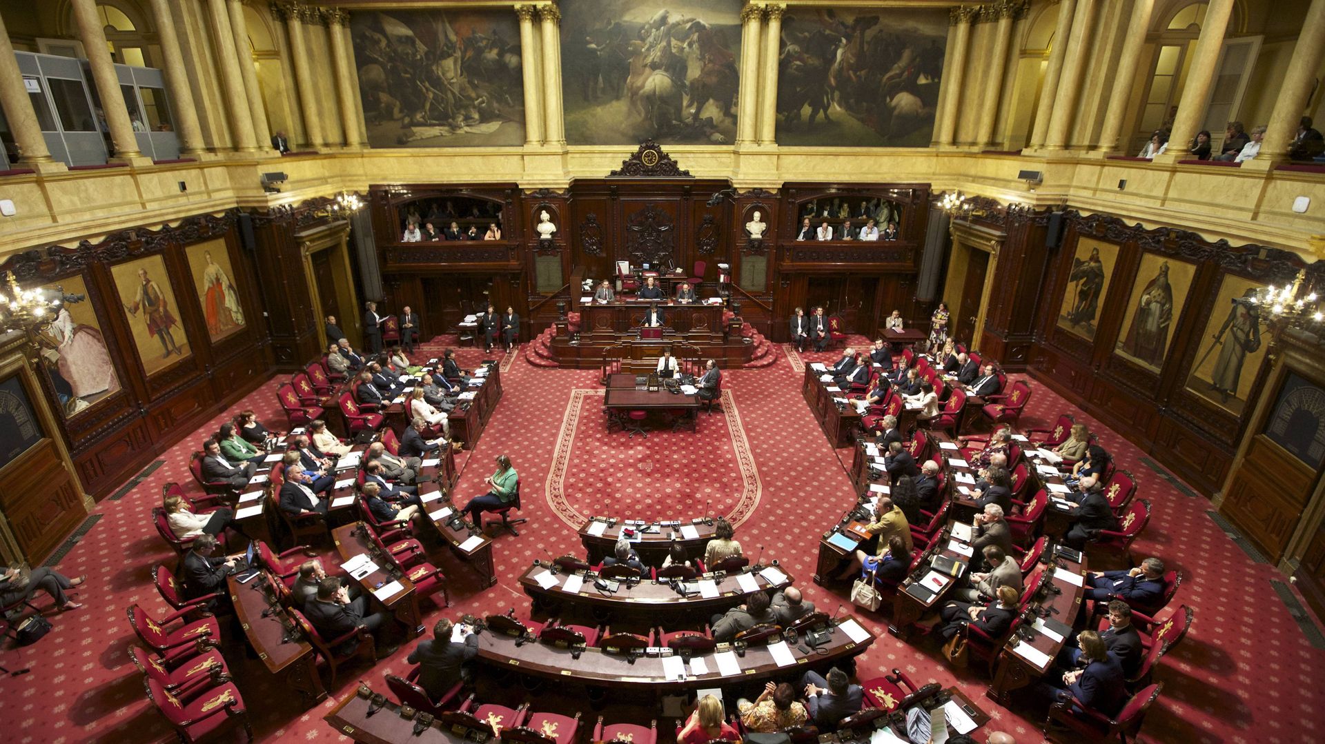La réforme du Sénat adoptée en Commission - rtbf.be