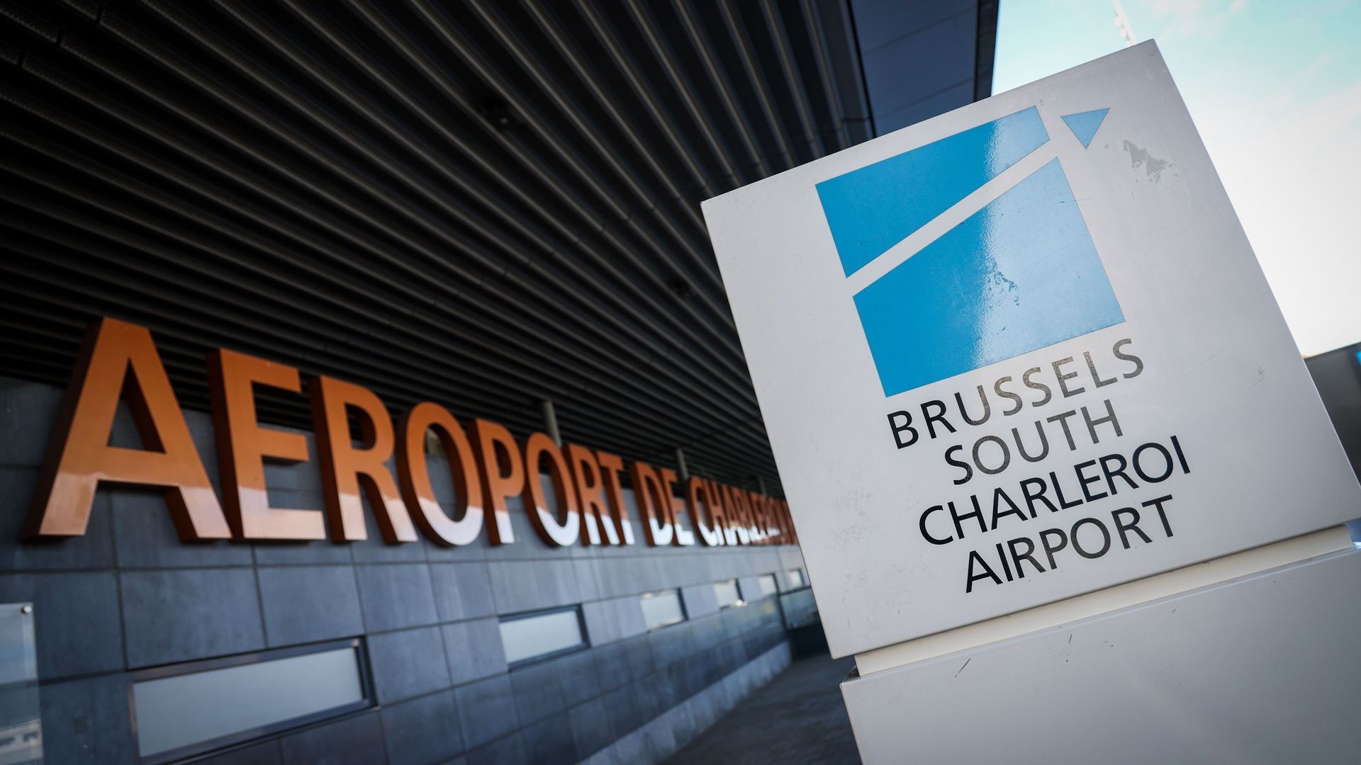 Aéroport de Charleroi : venez 3 heures à l’avance si vous devez prendre ...