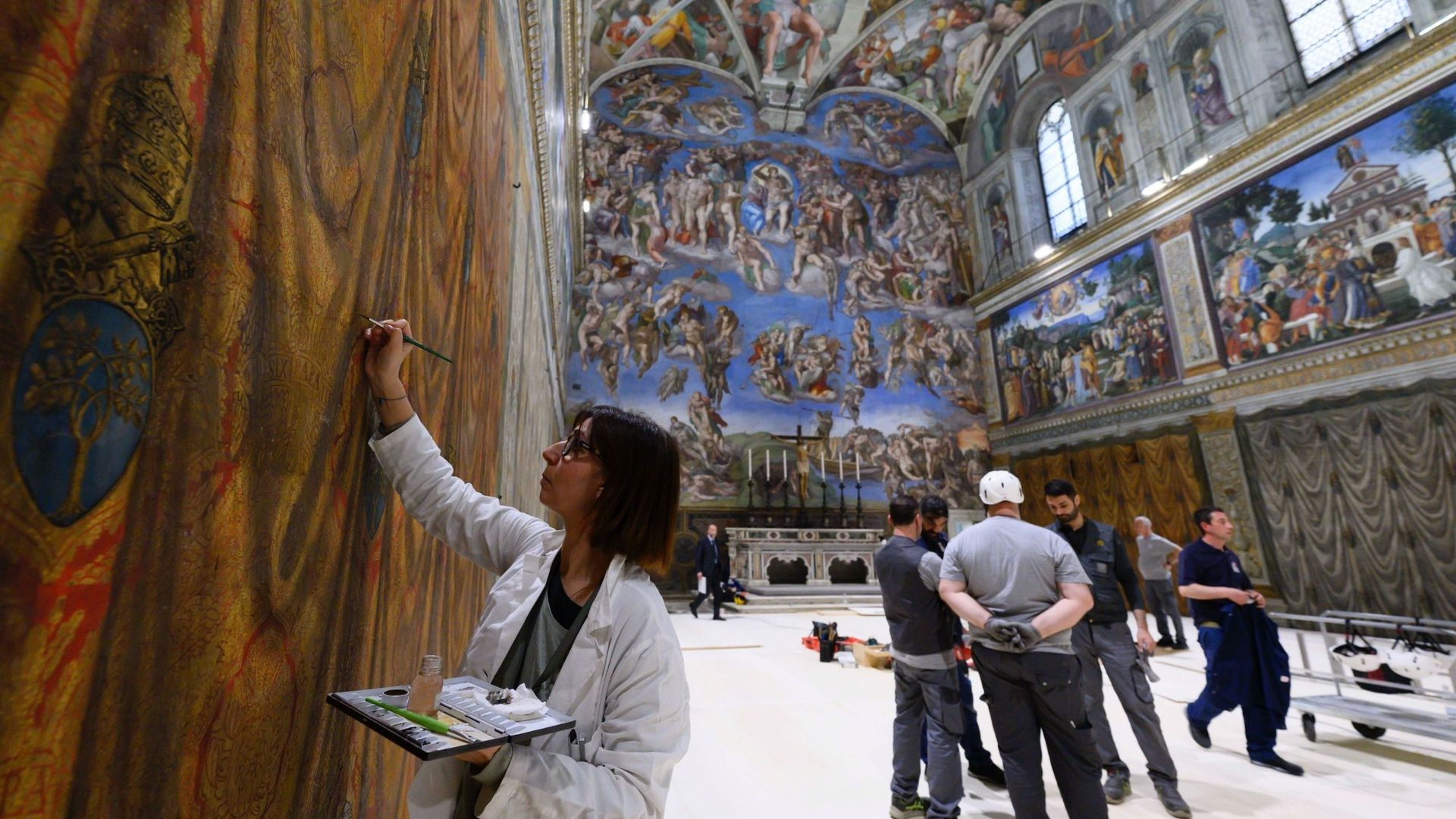 A la veille du conclave, la Chapelle Sixtine se prépare à redevenir le ...