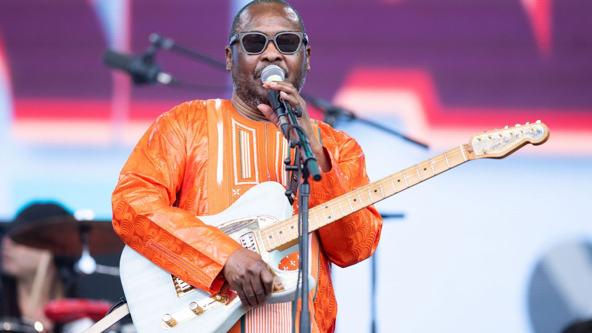Amadou Bagayoko, le célèbre chanteur malien, membre du duo Amadou ...
