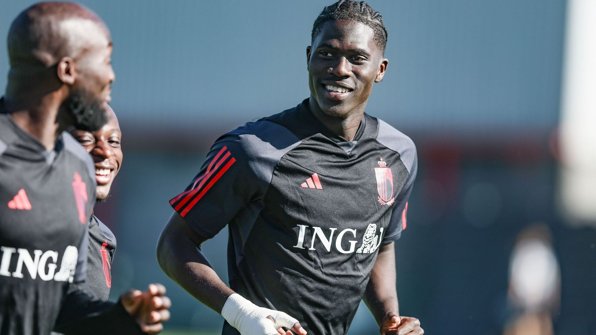 Amadou Onana : 'C'est un objectif d'être capitaine des Diables un jour ...