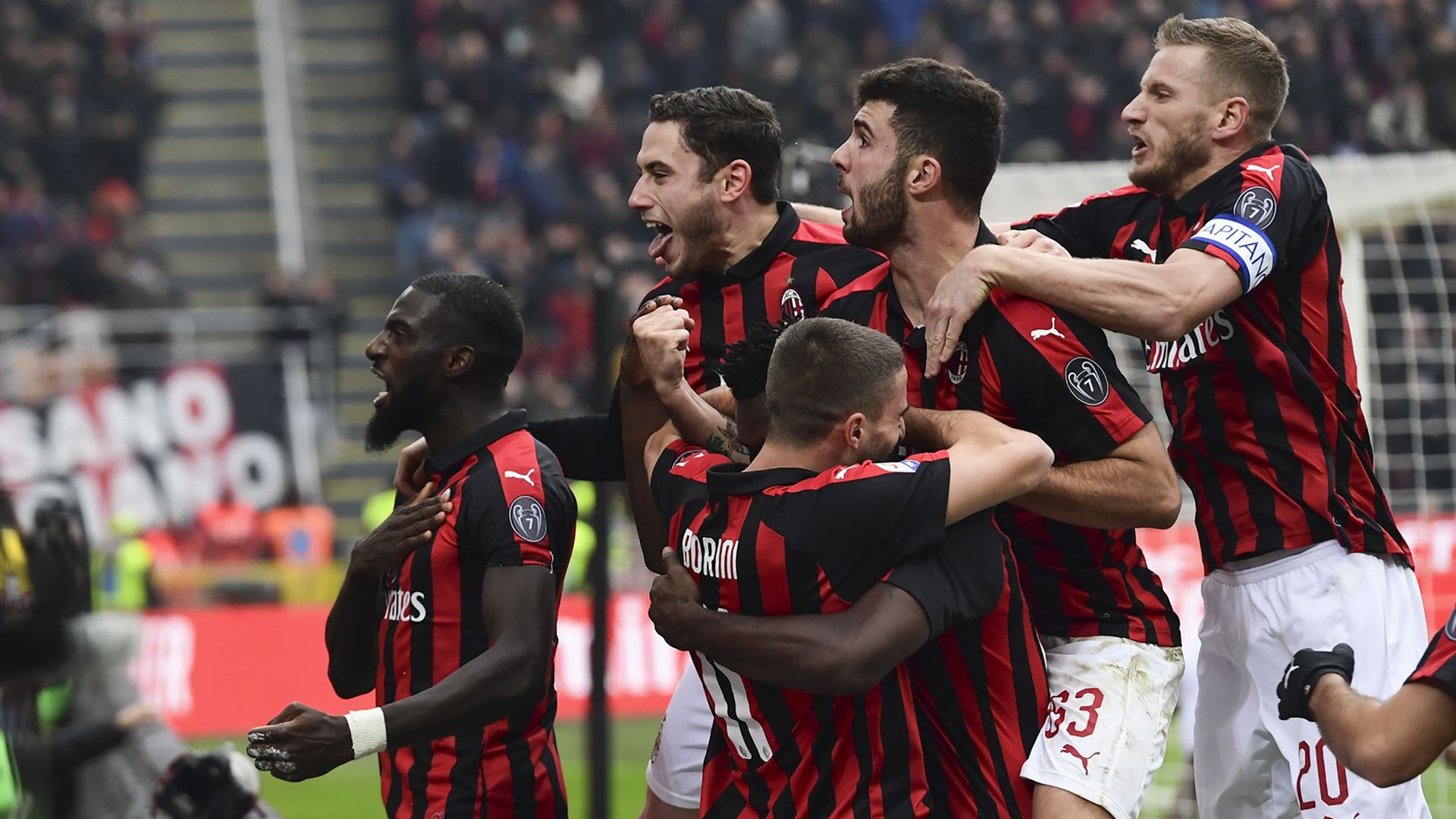 L'AC Milan repart de l'avant contre Parme - RTBF Actus